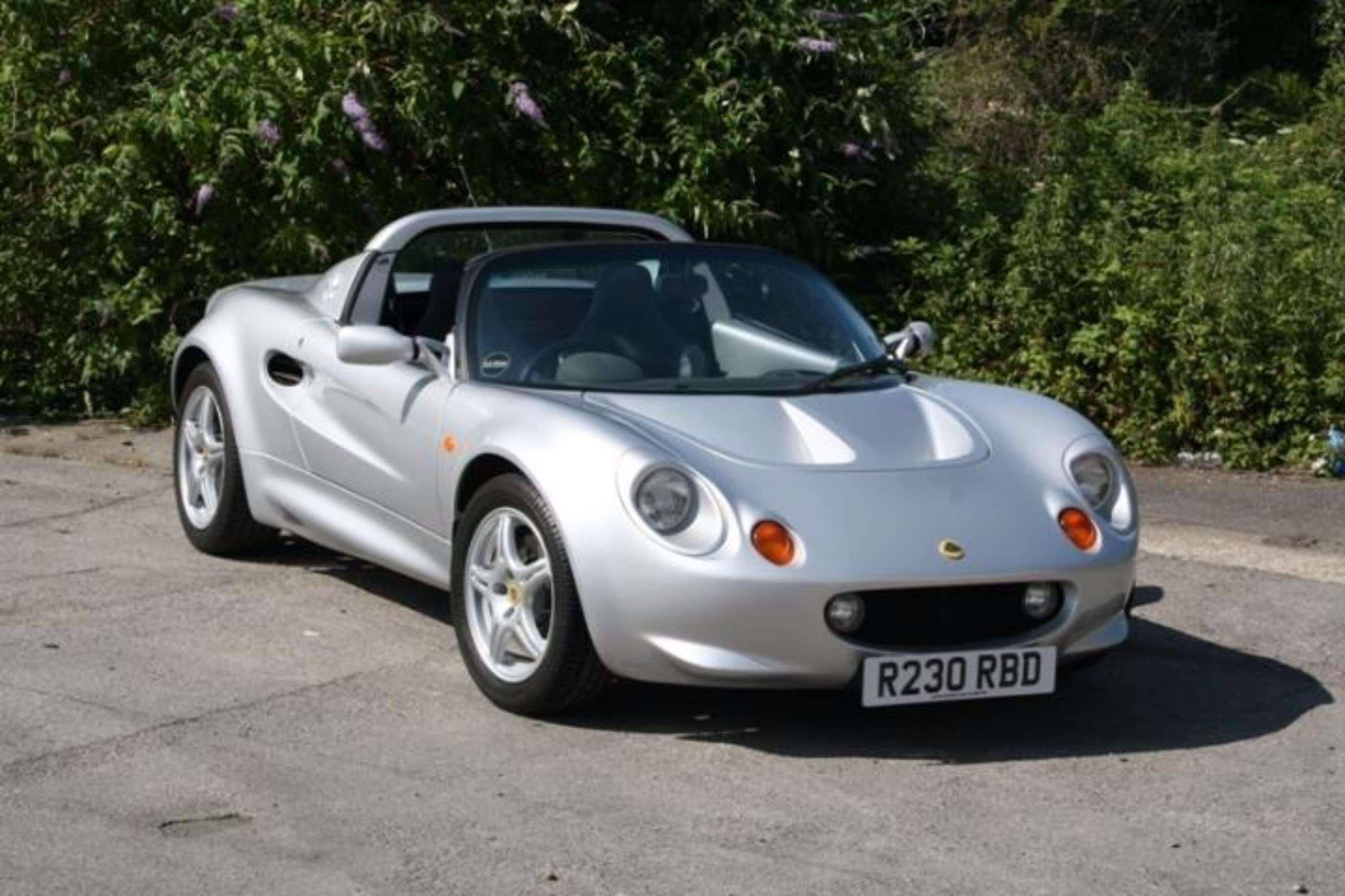 Lotus Elise Performance Specs