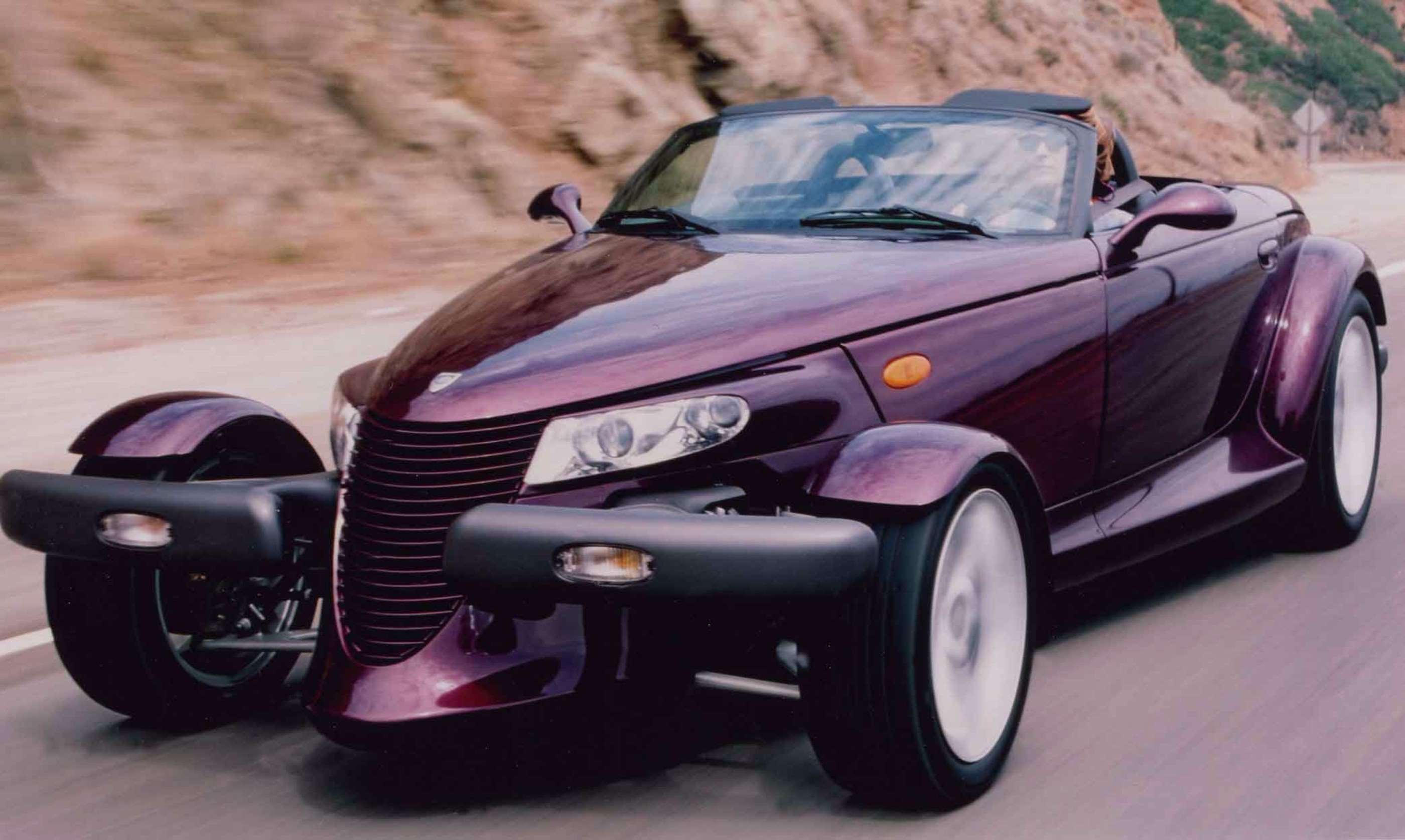 8 asymmetric cars that are so weird they're cool