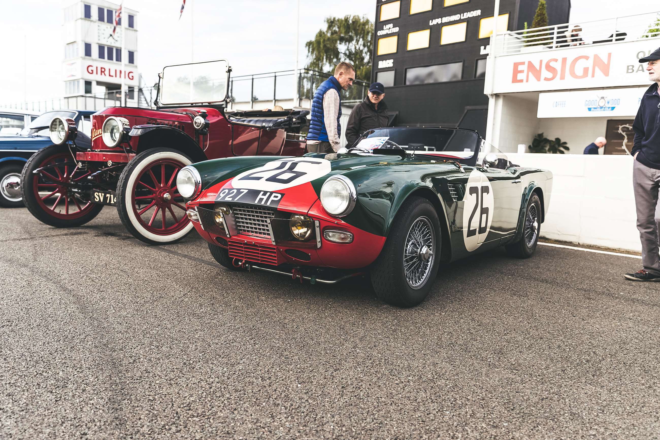 [Gallery] Classic Car Sunday early arrivers | GRR