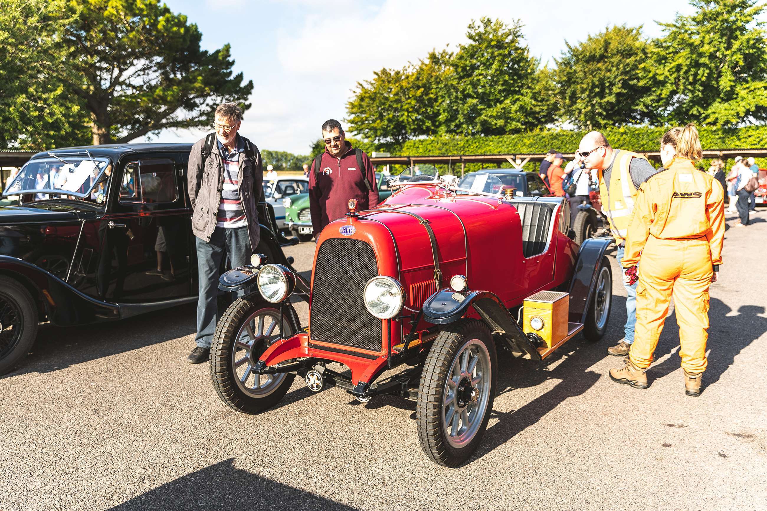 [Gallery] Walking the paddocks of Classic Car Sunday | GRR