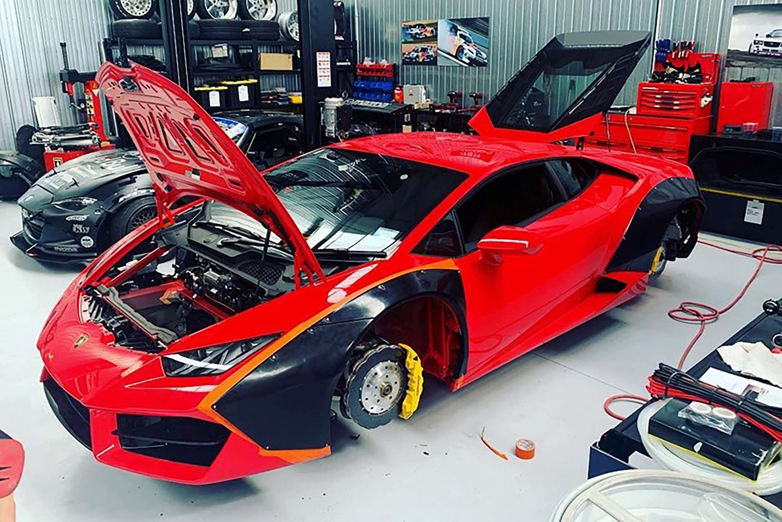 Mad Mike’s reveals his drift Lamborghini Huracan
