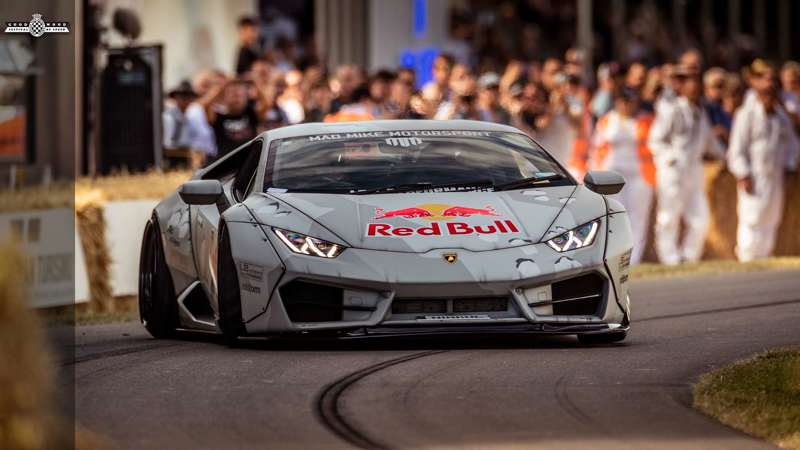 [Video] Mad Mike's crazy drift Lamborghini Huracan owns the Hill
