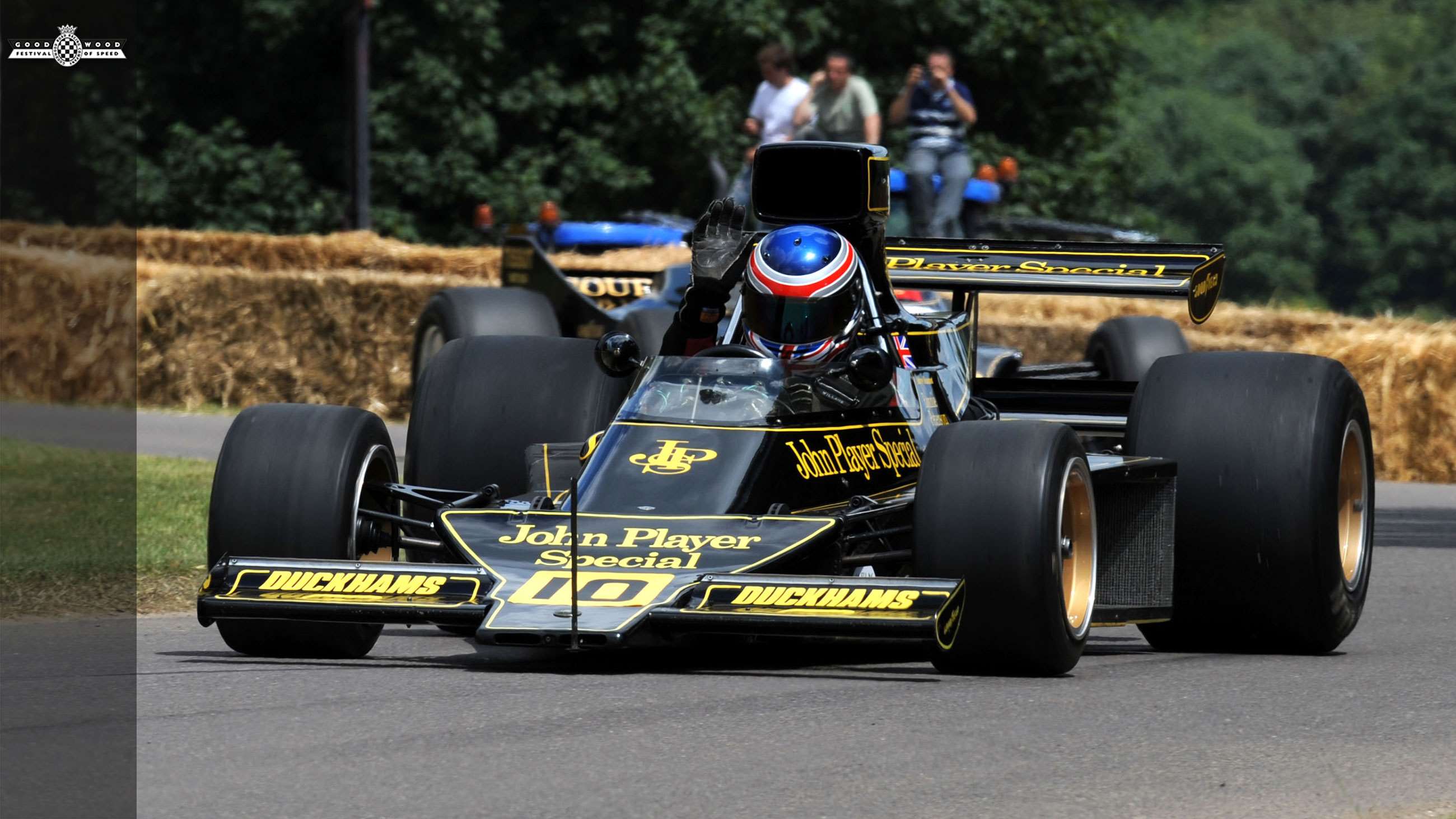 [Video] Donuting a rally-spec Lotus Exige at Goodwood | GRR