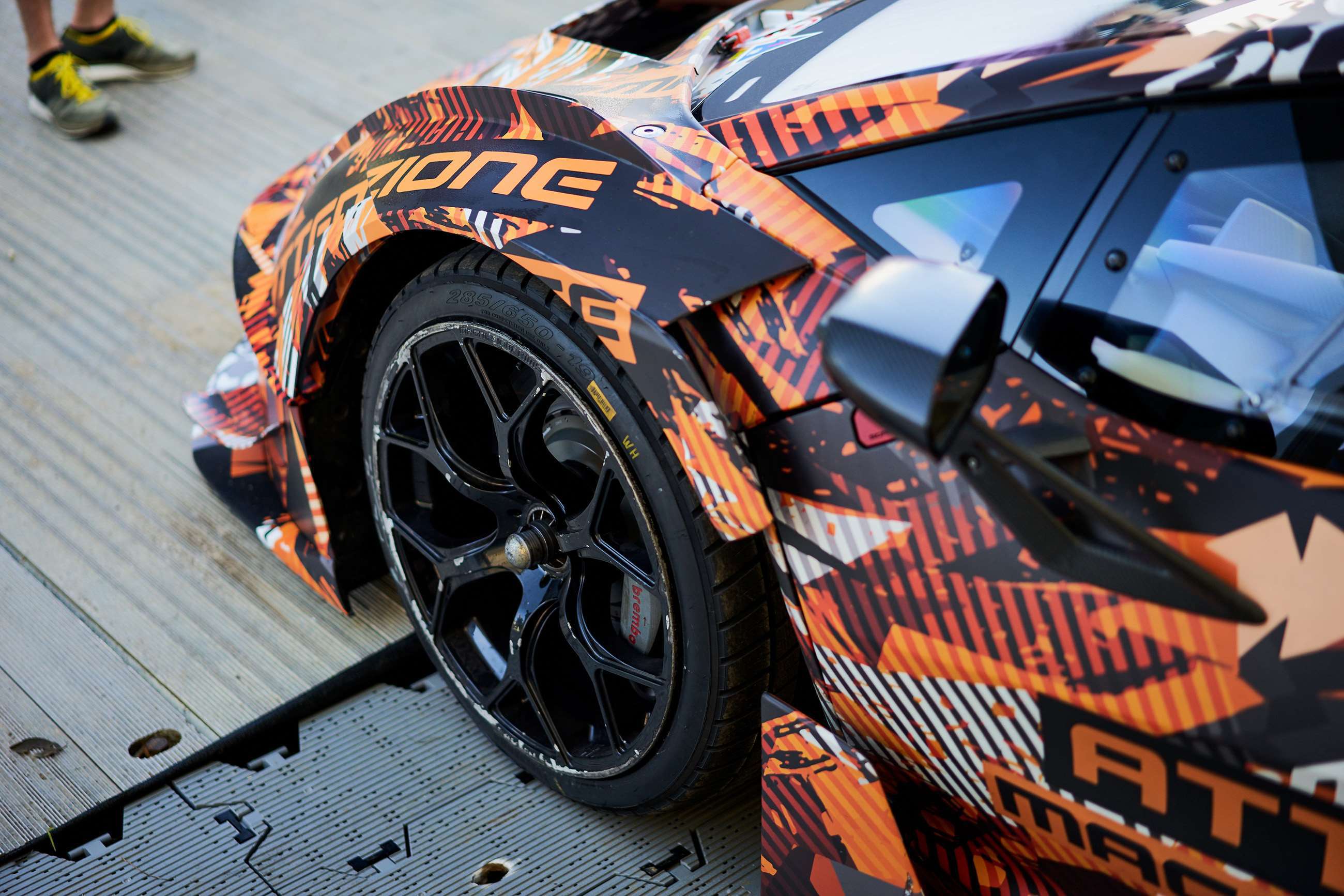 The 830PS SCV12 is the ultimate Lamborghini track car | GRR