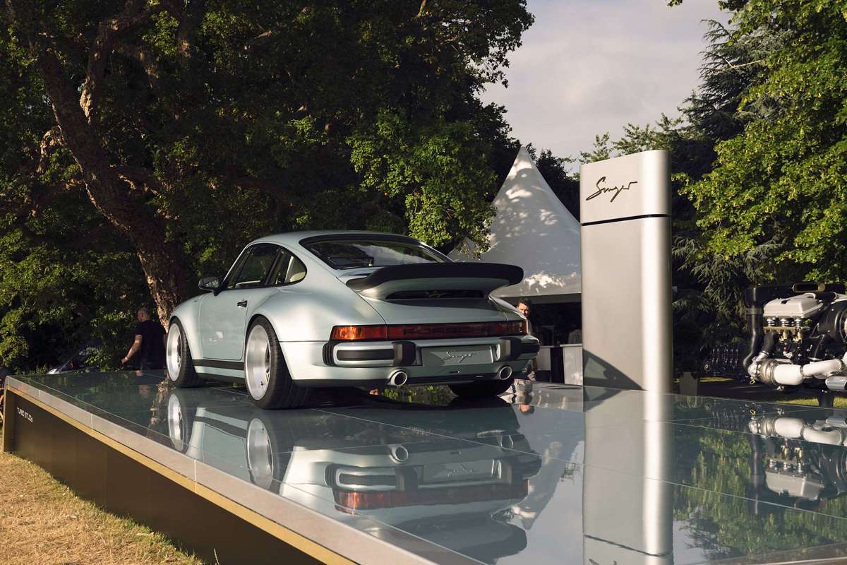 Singer stuns Goodwood with its Turbo Study | GRR