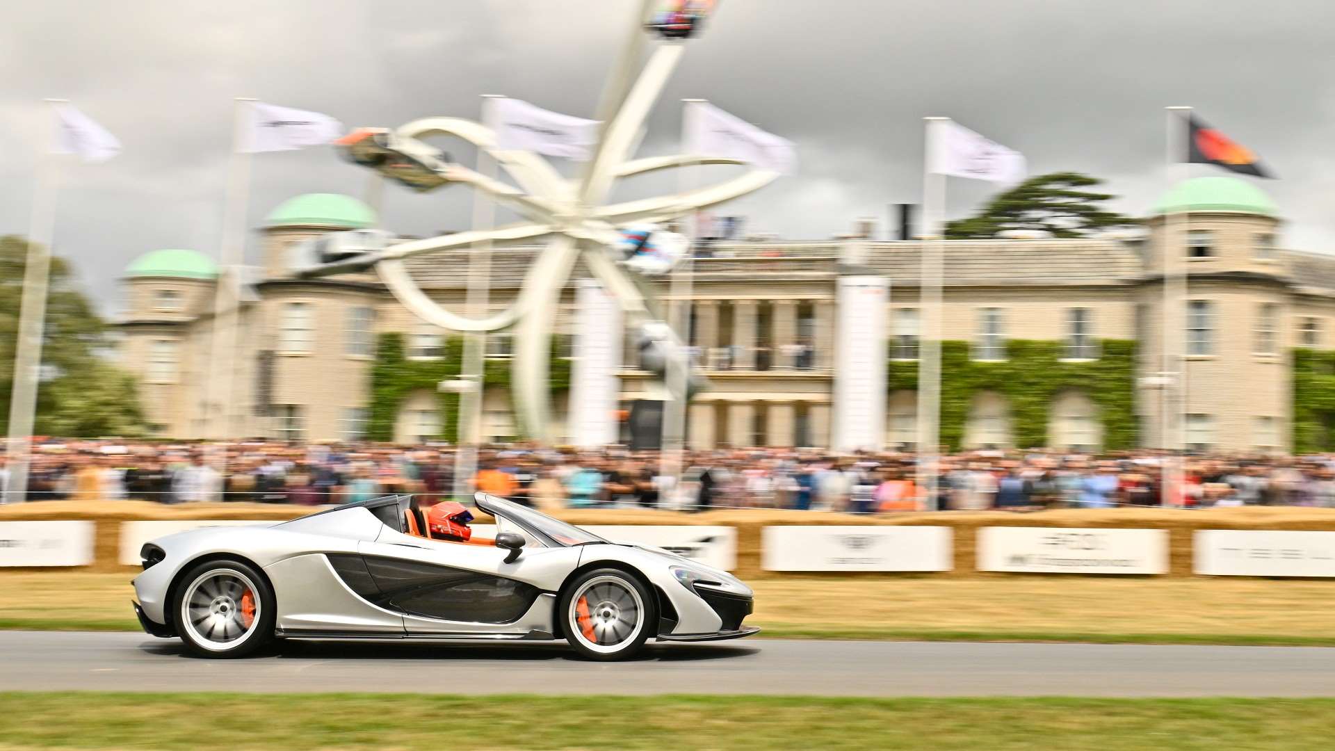 [Video] McLaren P1 Spider by Lanzante debuts at the 2023 Festival of ...