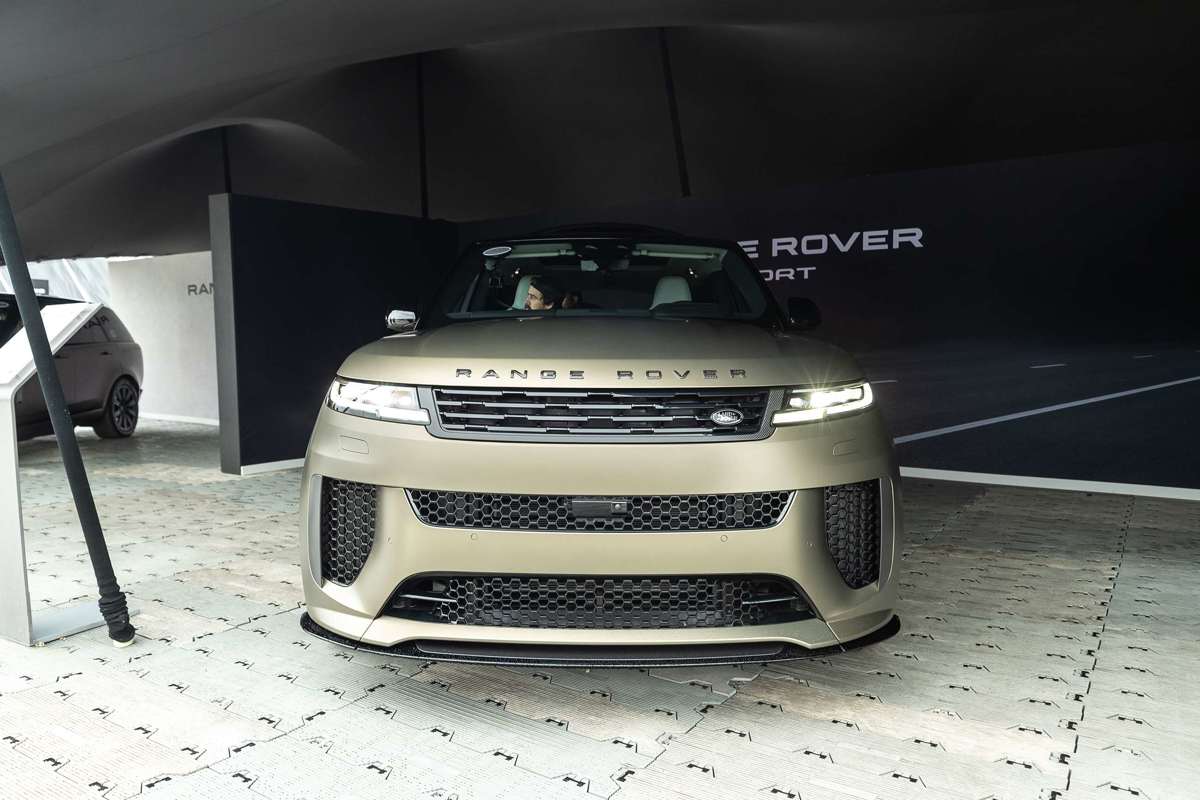 Range Rover Sport SV debuts at 2023 Festival of Speed | GRR