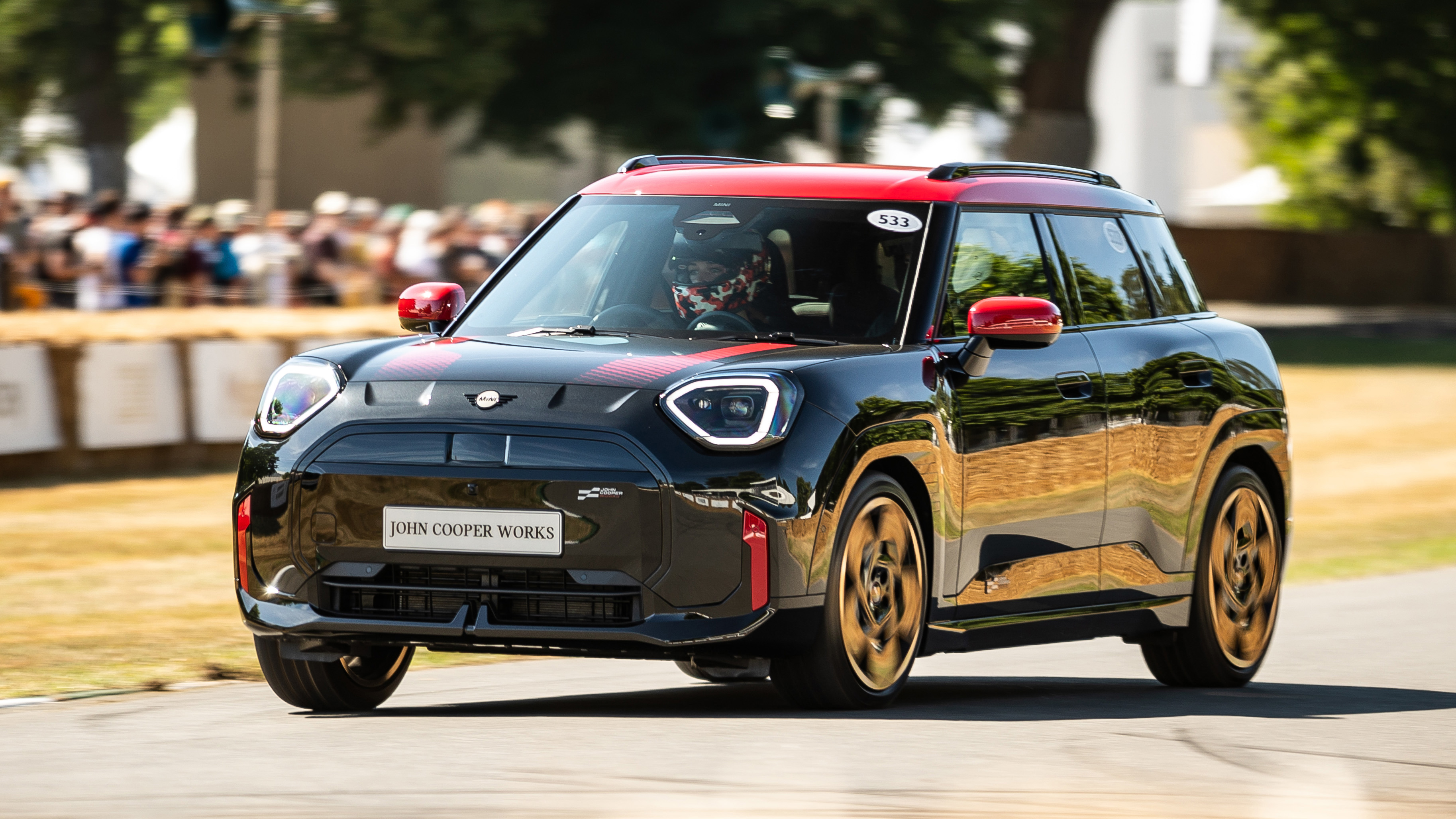 [Video] Mini John Cooper Works Aceman flies at Festival of Speed | GRR
