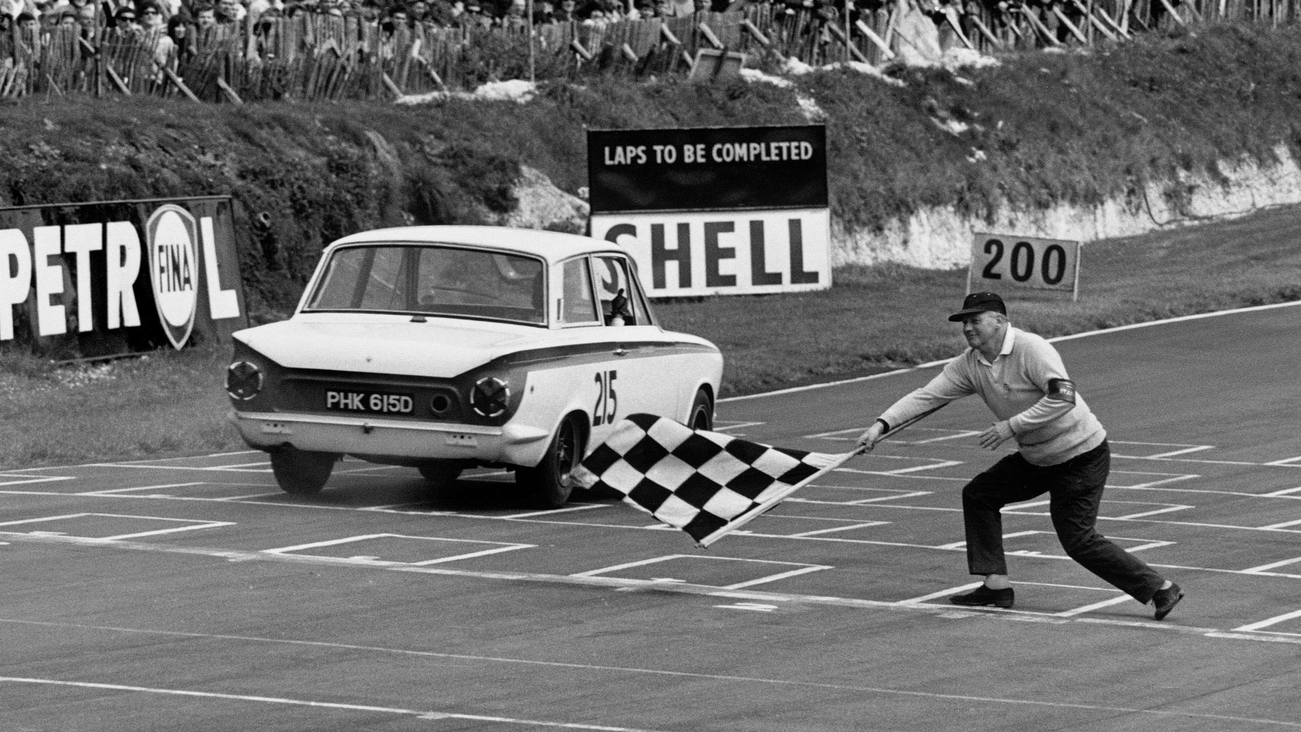 30 Lotus Cortinas to battle for Jim Clark Trophy at 80MM | GRR