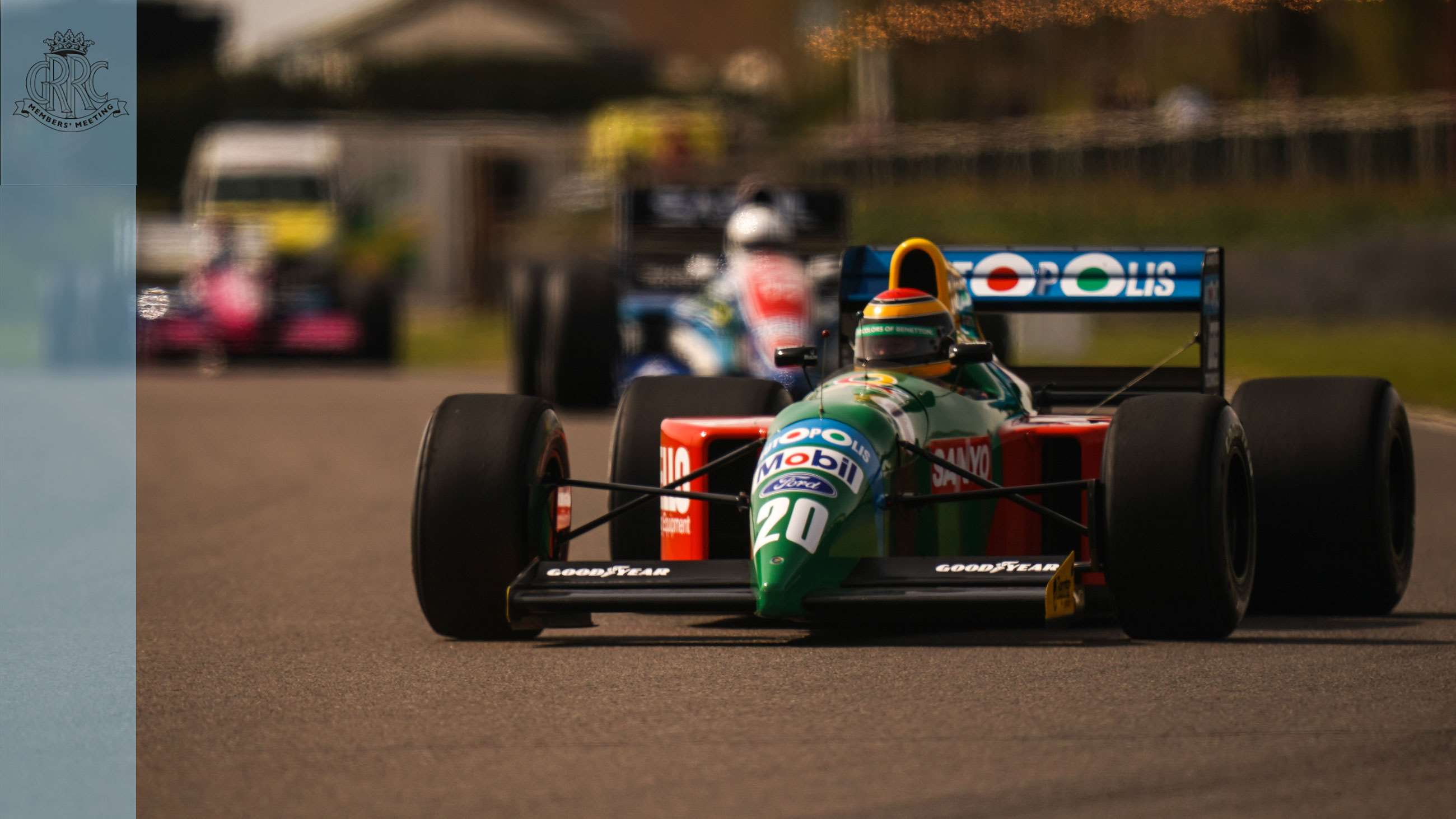 [Gallery] Spectacular collection of V10-era F1 cars | GRR