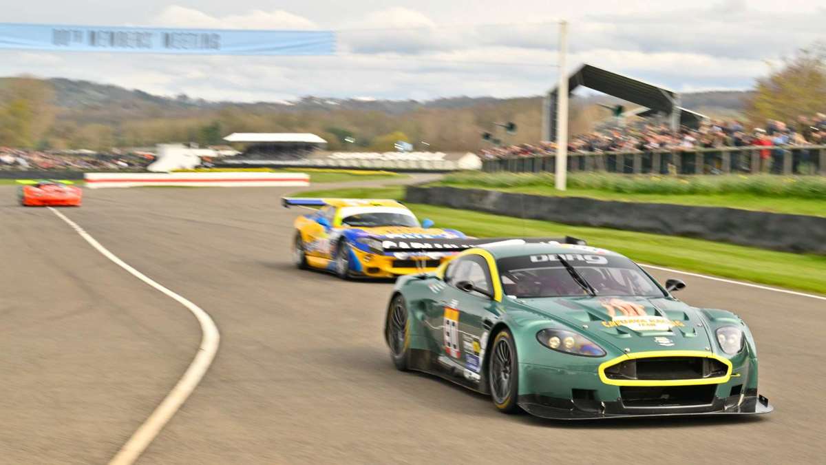 GT1 dream machines return to Goodwood in the sunshine | GRR