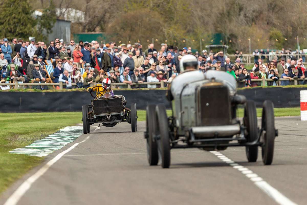 Edwardian machines go head to head at Members' Meeting | GRR