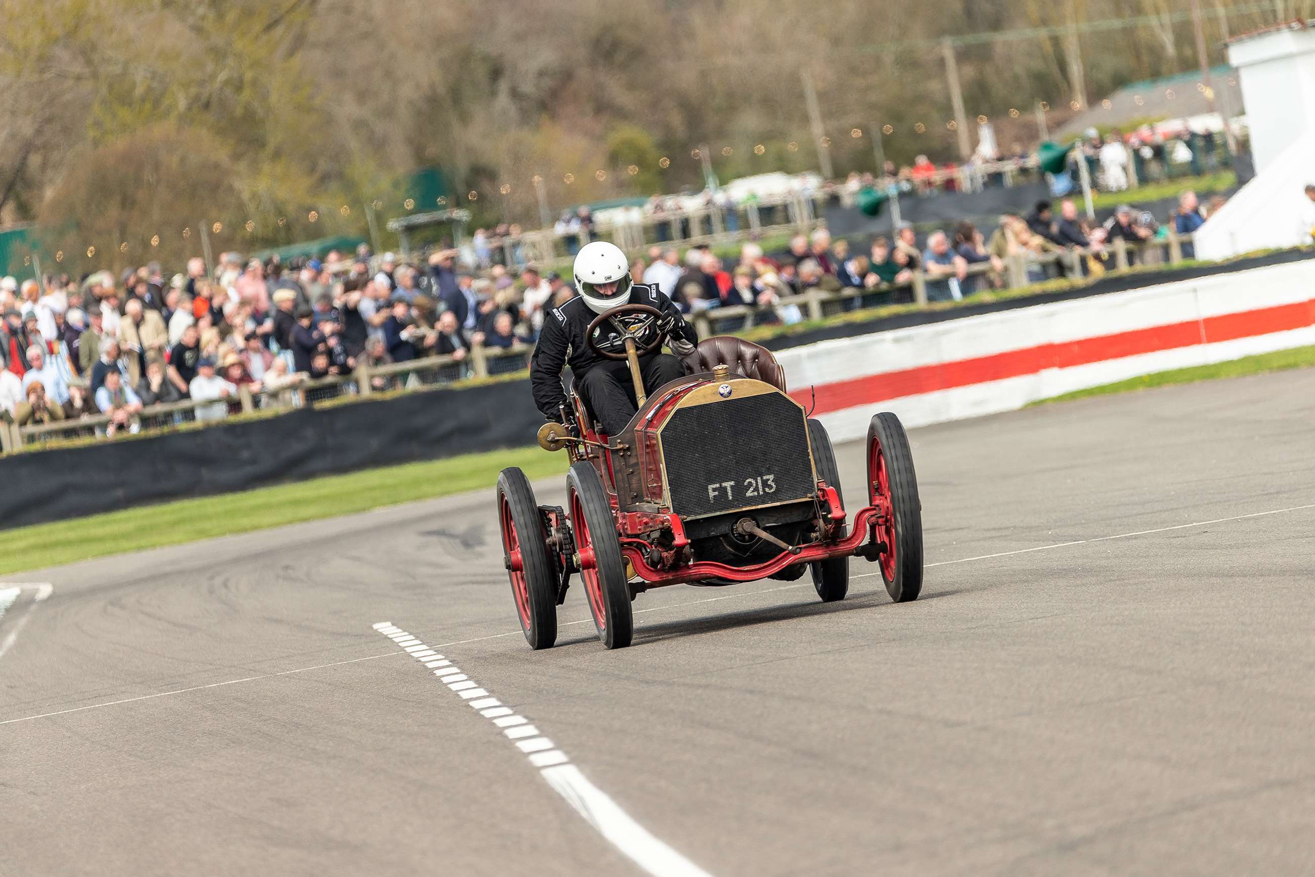Edwardian machines go head to head at Members' Meeting | GRR
