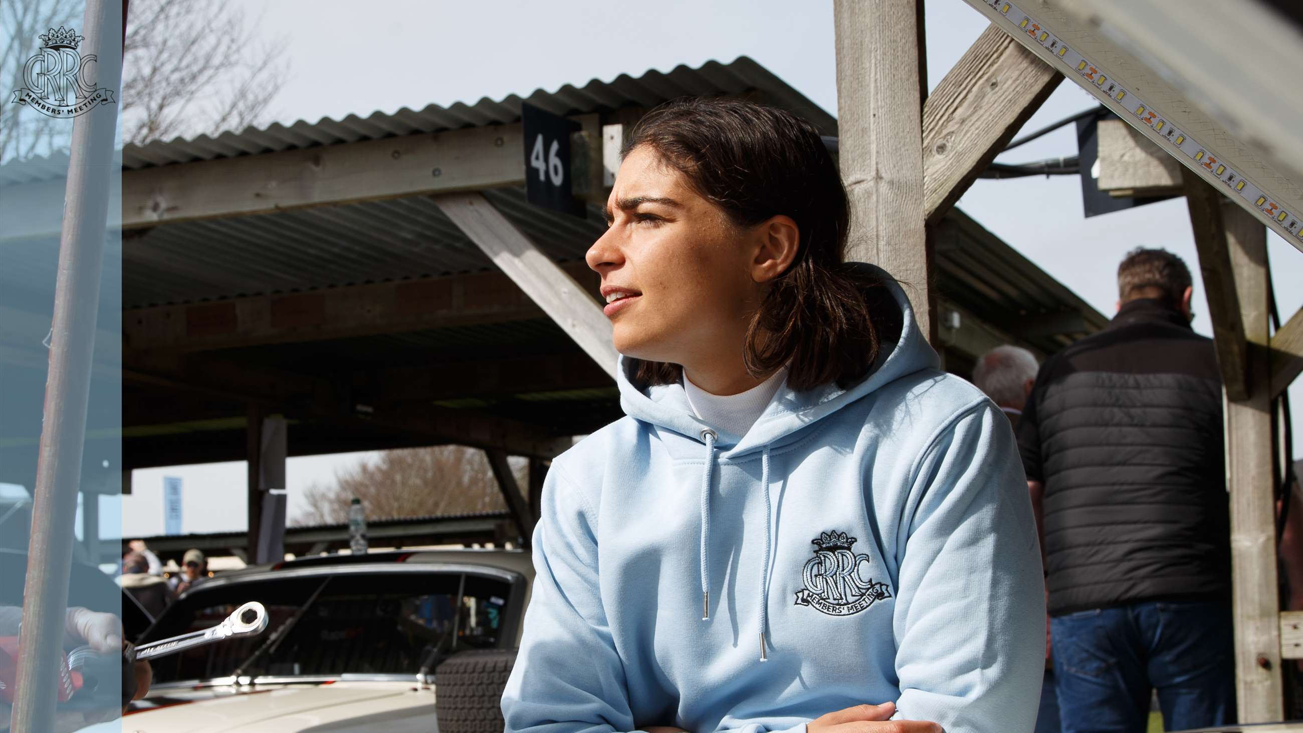 [Video] Jamie Chadwick’s historic debut in V8 Rover SD1 | GRR