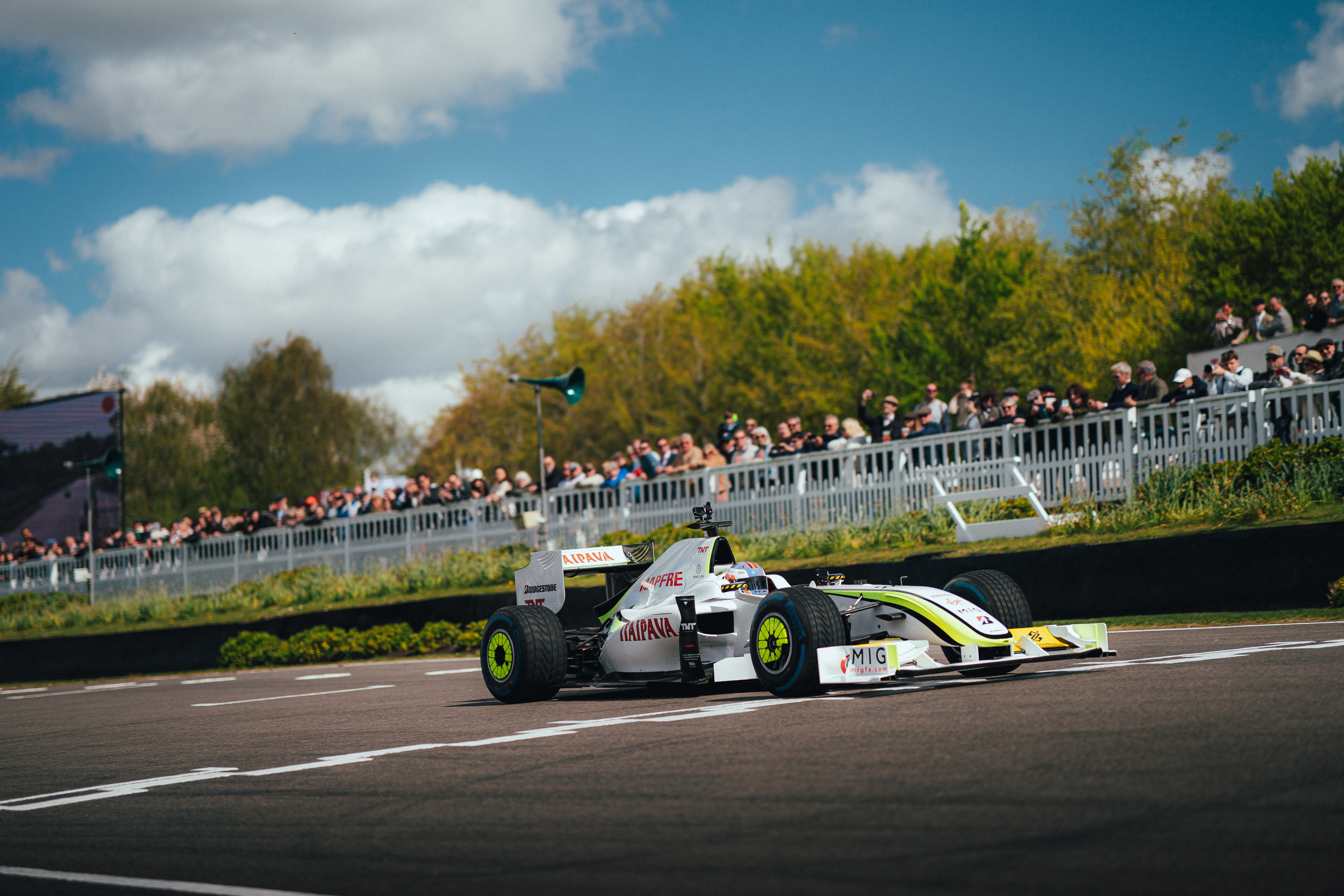 [Video] Jenson Button has just stunned us all with an incredible Brawn ...