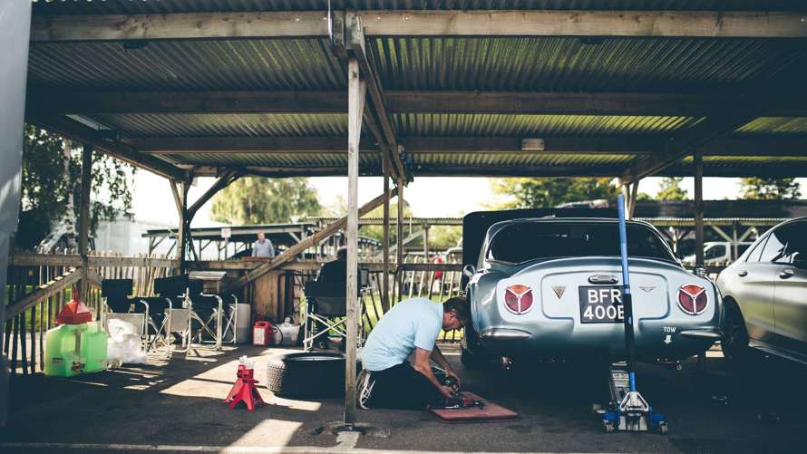 [Gallery] Duncan Hamilton test day - Revival racers put in the laps