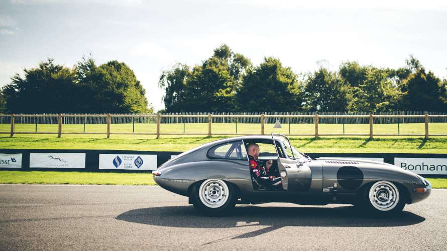 [Gallery] Duncan Hamilton test day - Revival racers put in the laps