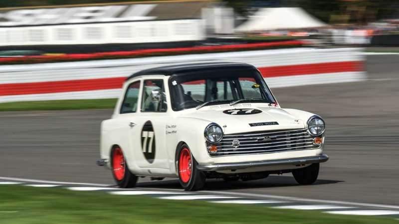 [Gallery] Little v large in the St. Mary's Trophy - Revival's best racing?