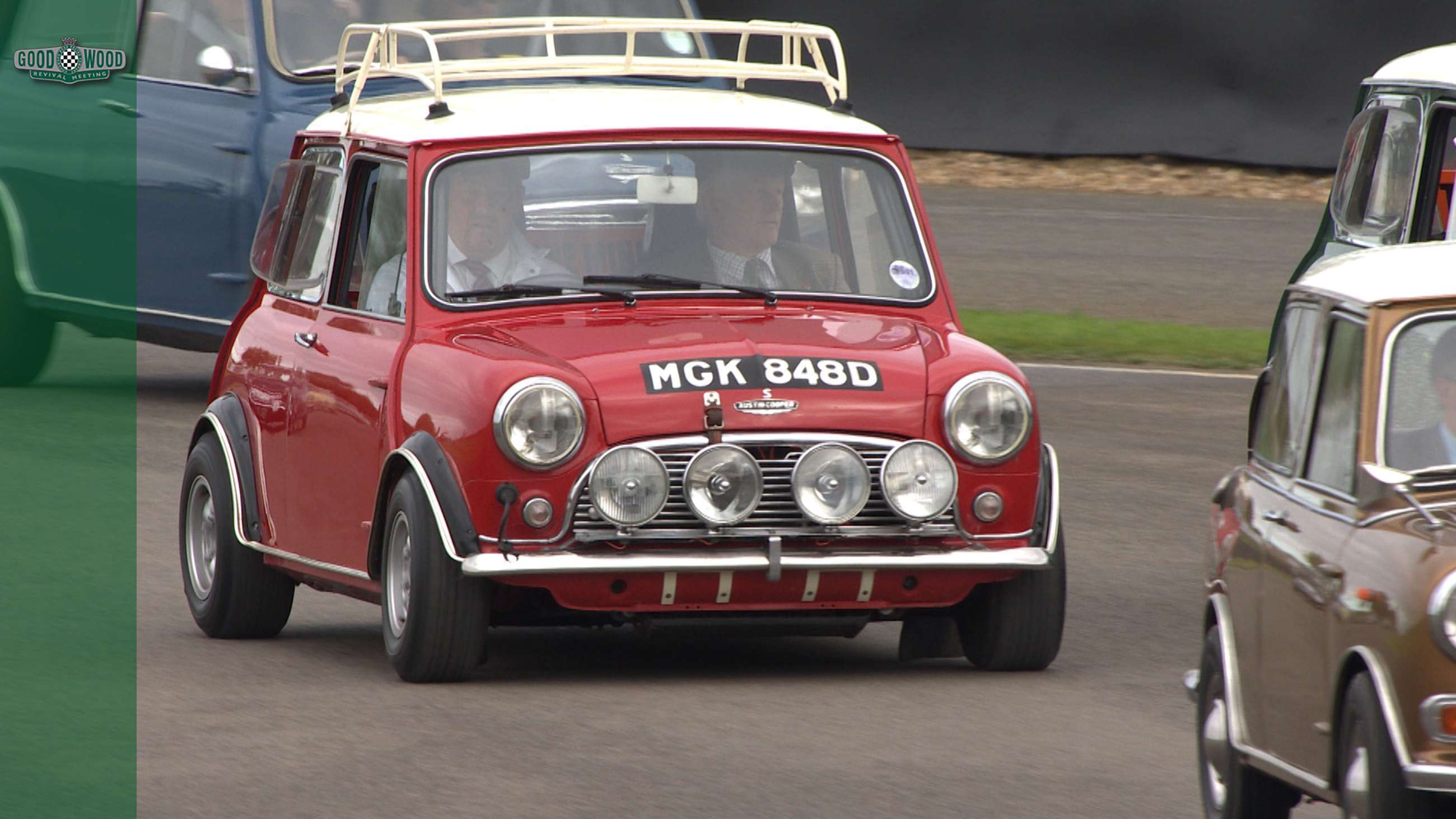 [Video] Over 100 Minis on track open 2019 Goodwood Revival