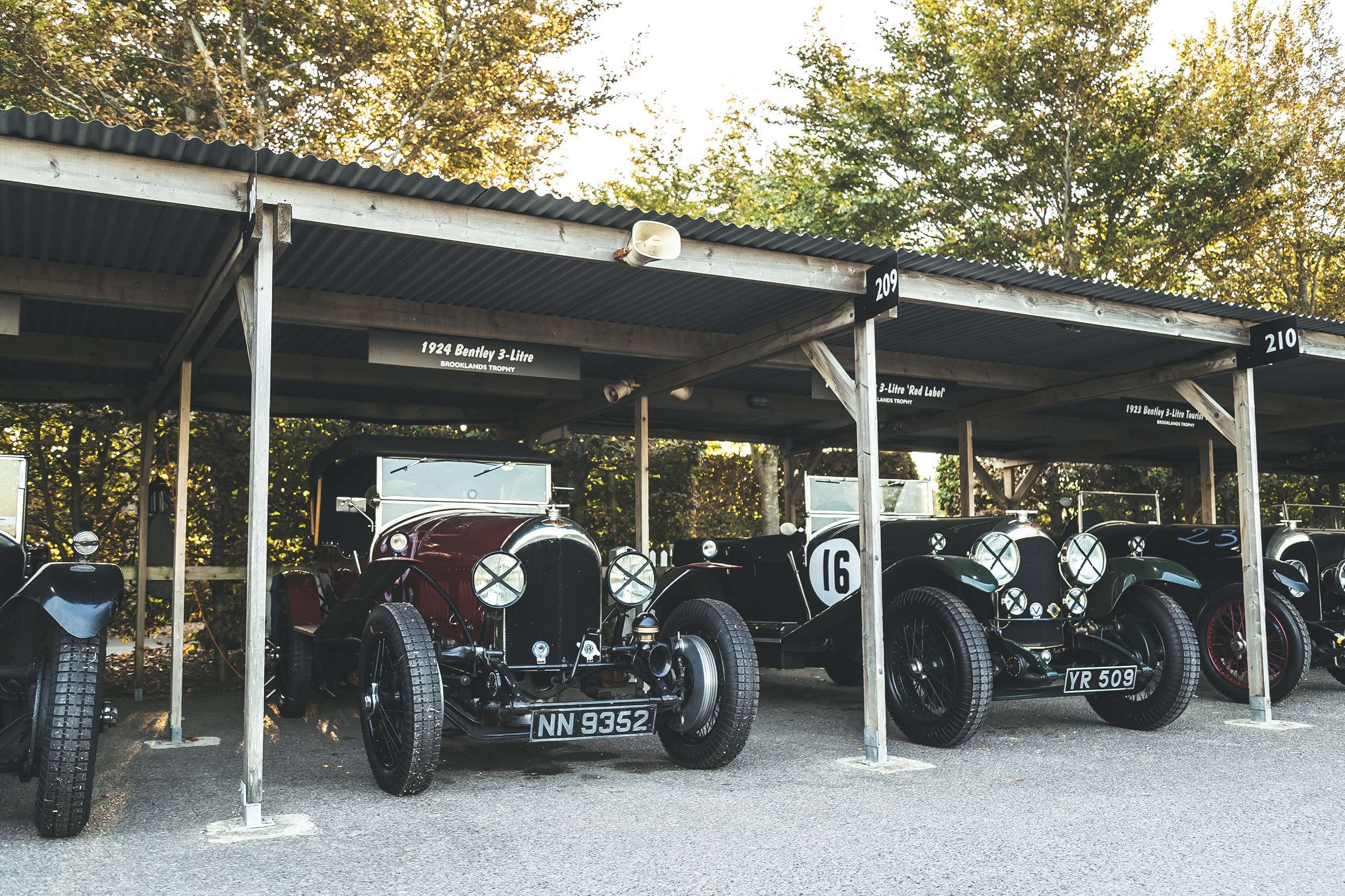 [Gallery] An early Sunday morning paddock walkaround