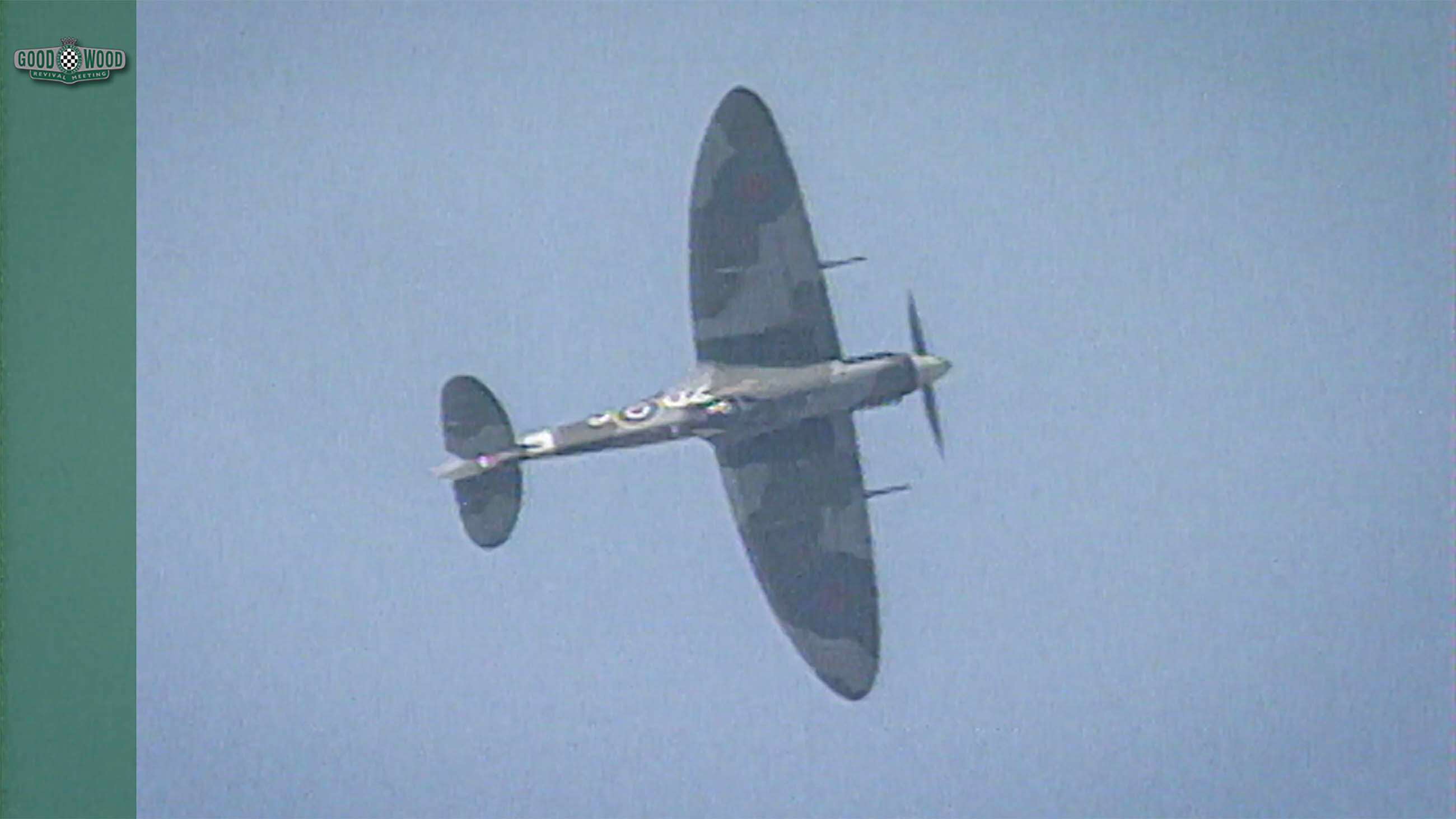 [Video] Spitfire's amazing aerobatic air display at Goodwood in 1998 | GRR