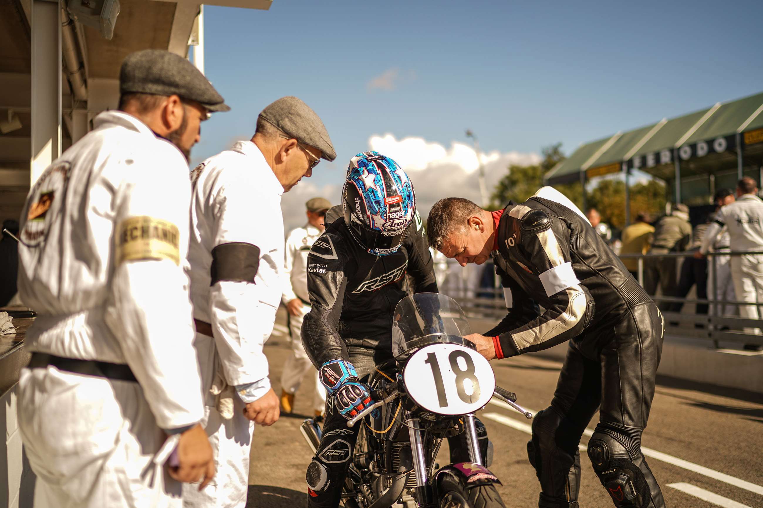 [Gallery] Barry Sheene Memorial Trophy at Revival 2022 | GRR