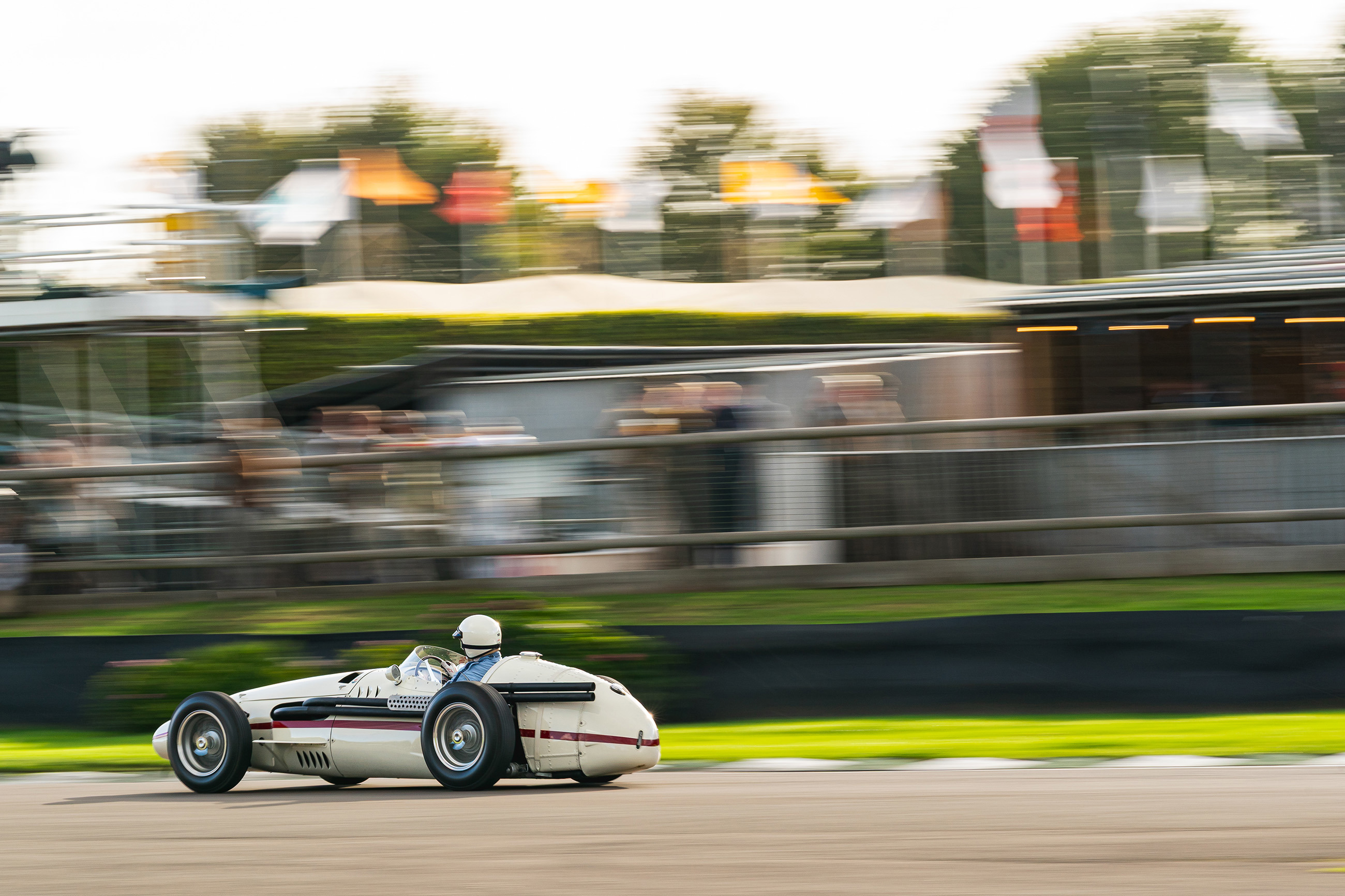 [Video] 2025 Glover Trophy highlights | Goodwood Revival | GRR