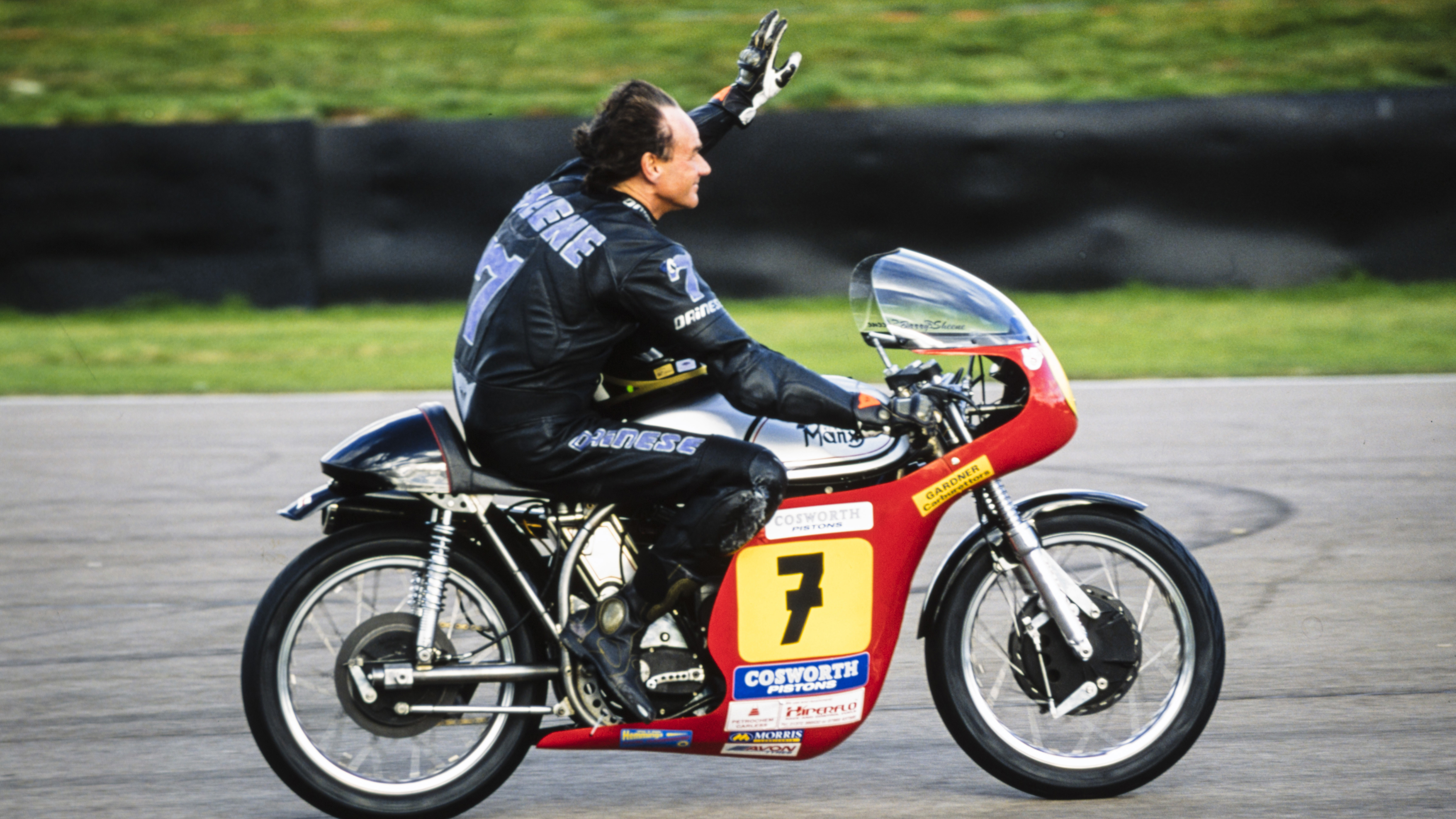 The name behind the race: Barry Sheene | GRR
