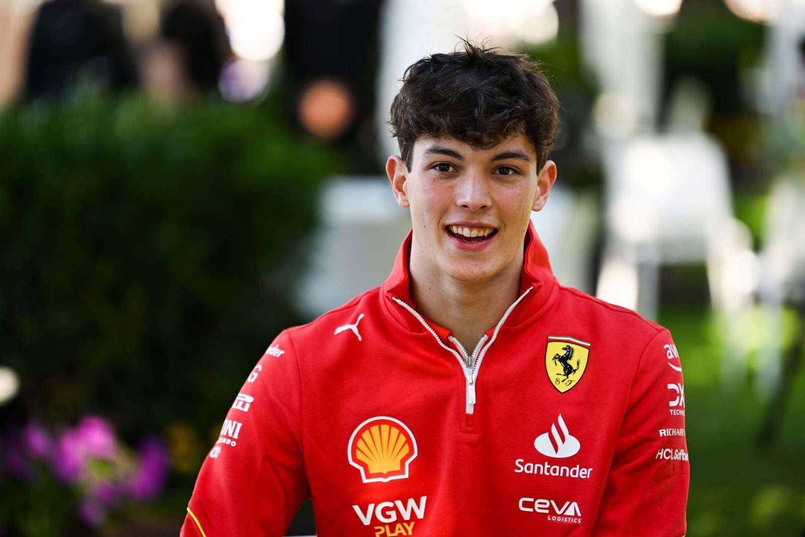 Oliver Bearman eyes 2025 F1 drive after Ferrari cameo | GRR