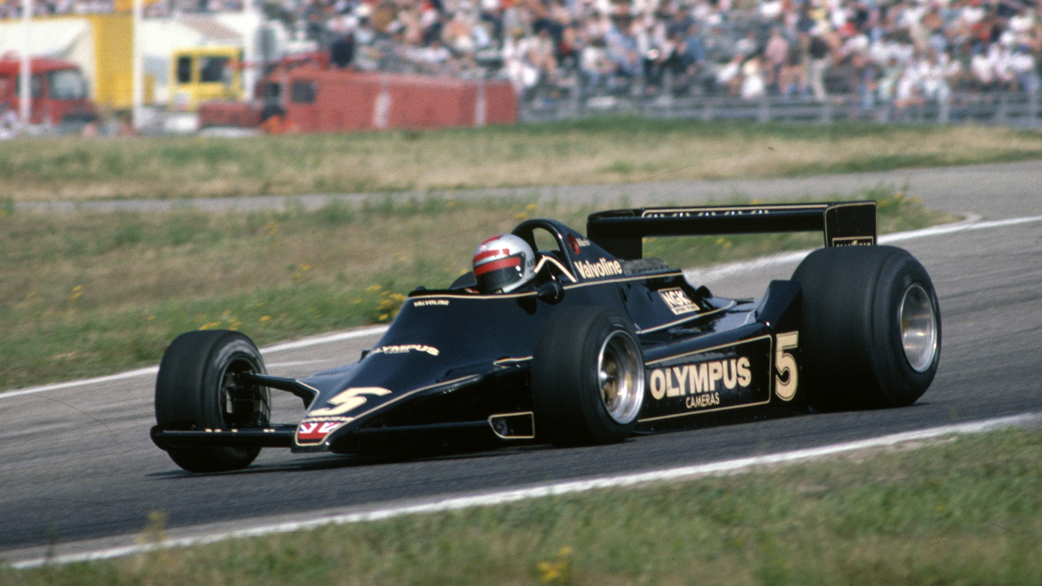 The Lotus 25: A pioneering design to change F1 forever | GRR