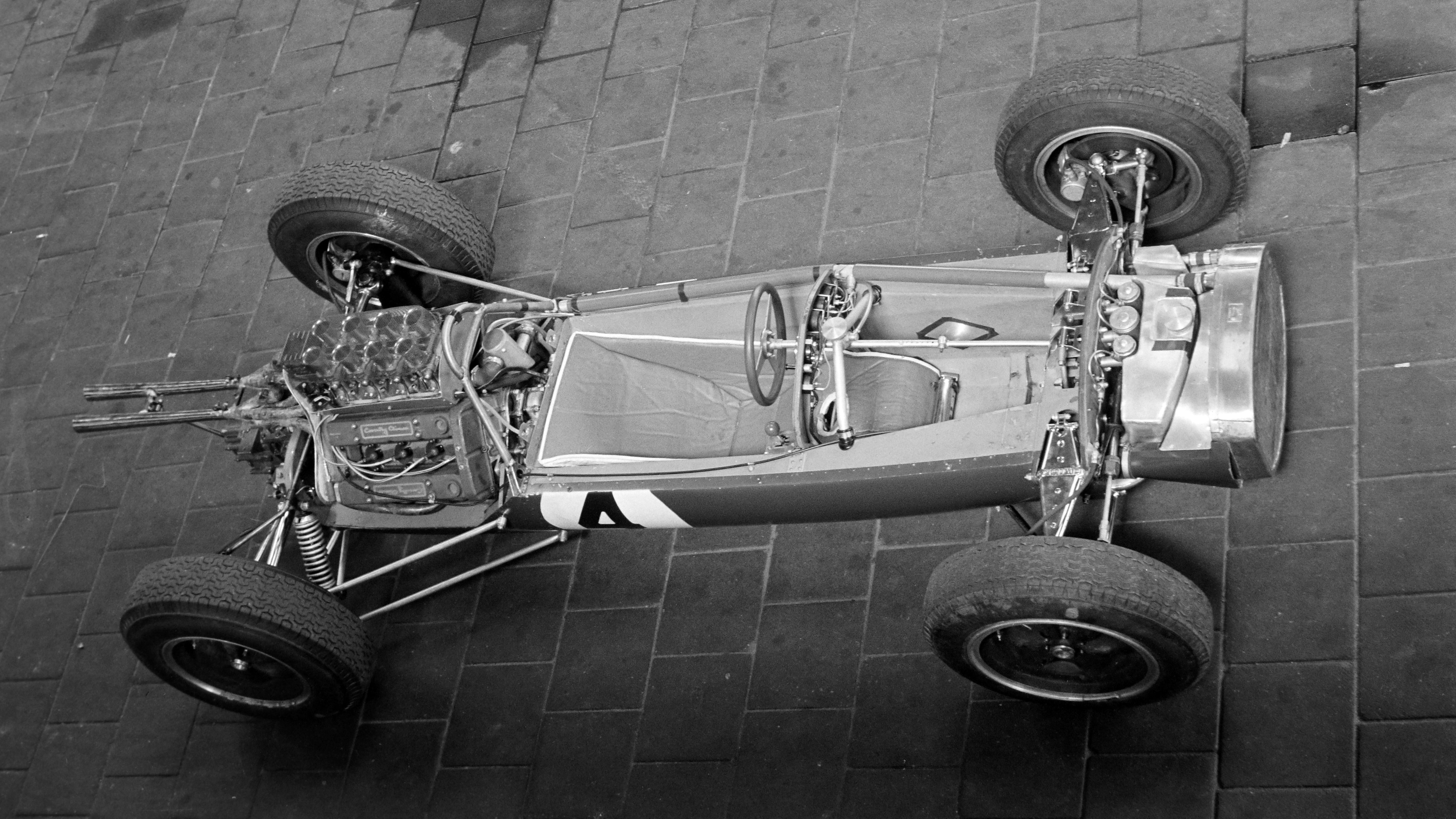 The Lotus 25: A pioneering design to change F1 forever | GRR