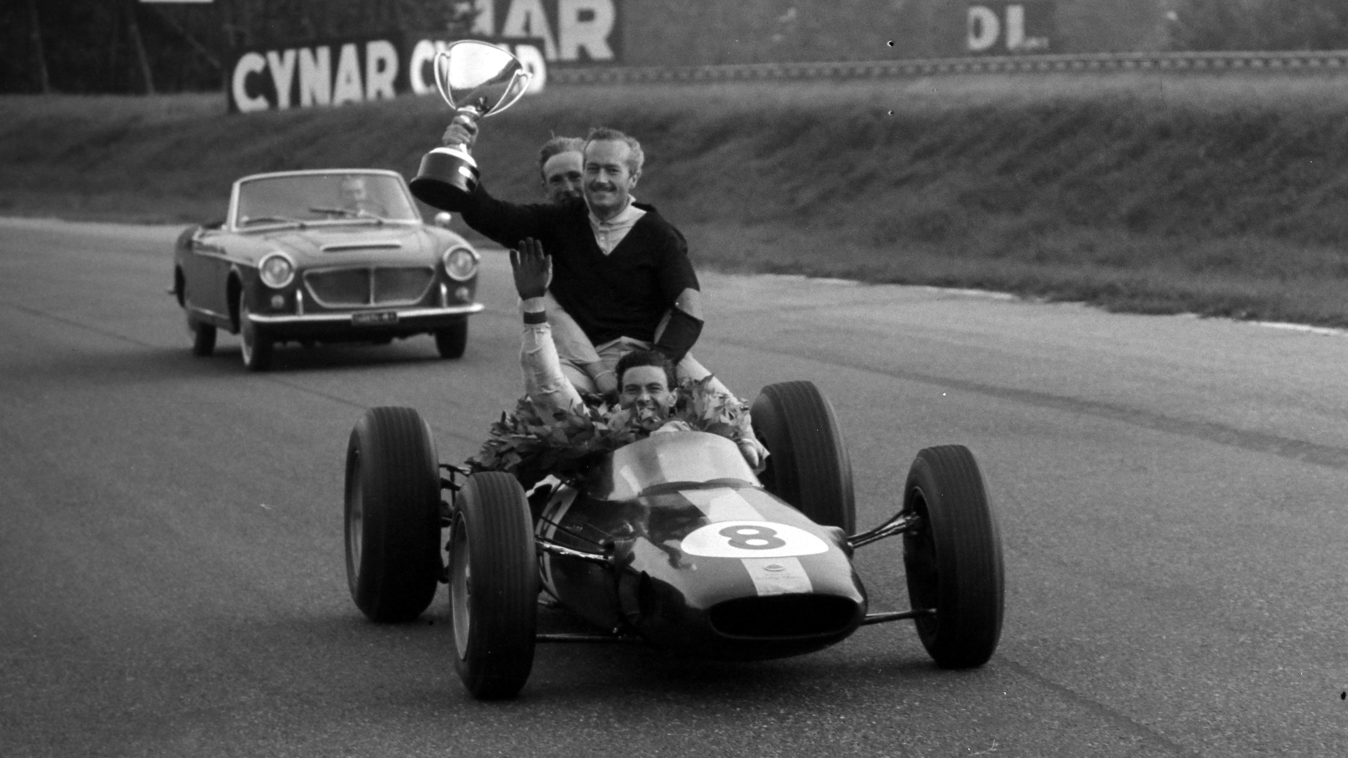 The Lotus 25: A pioneering design to change F1 forever | GRR