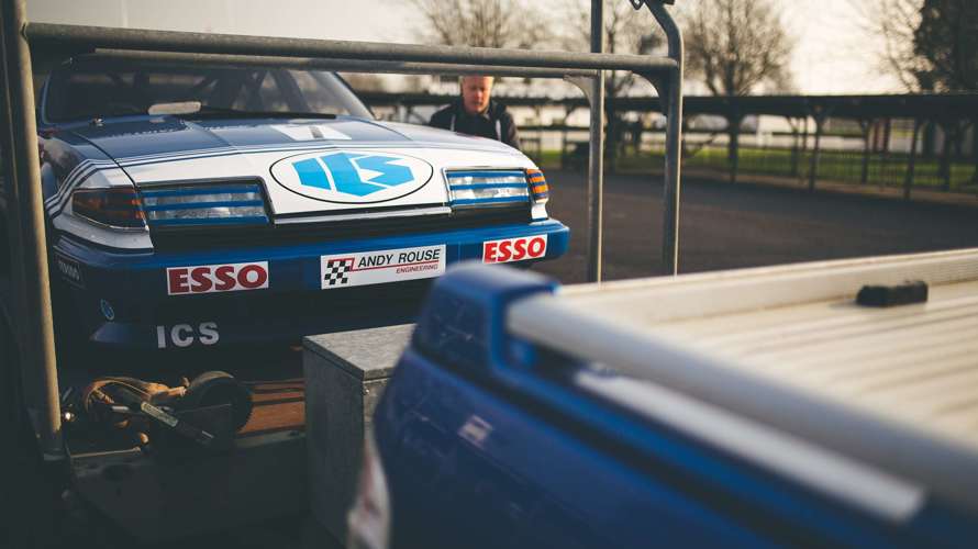 [Gallery] Track testing a Group A Rover SD1 – behind the scenes