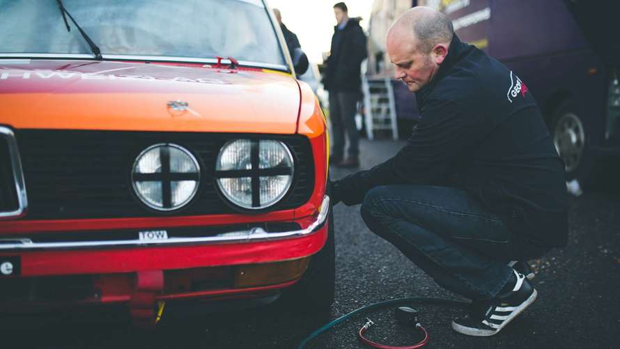 [Gallery] Behind the scenes – Andrew Jordan and the BMW 528i