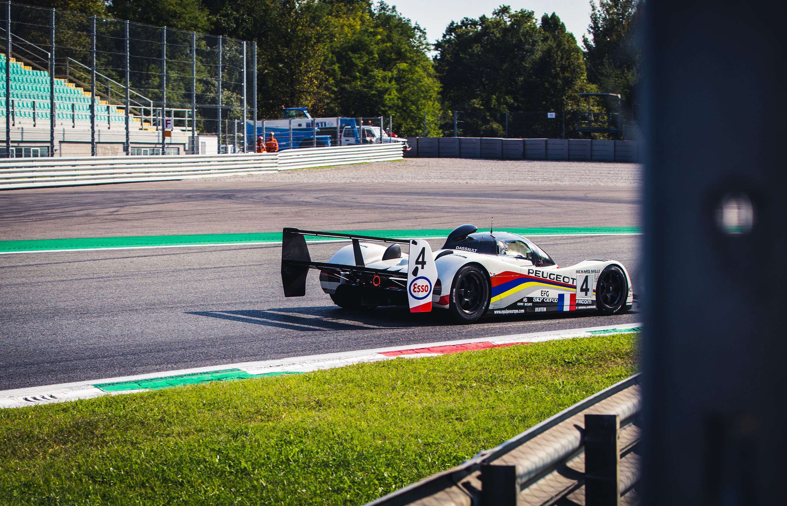 [Gallery] Group C cars flying through the Parabolica