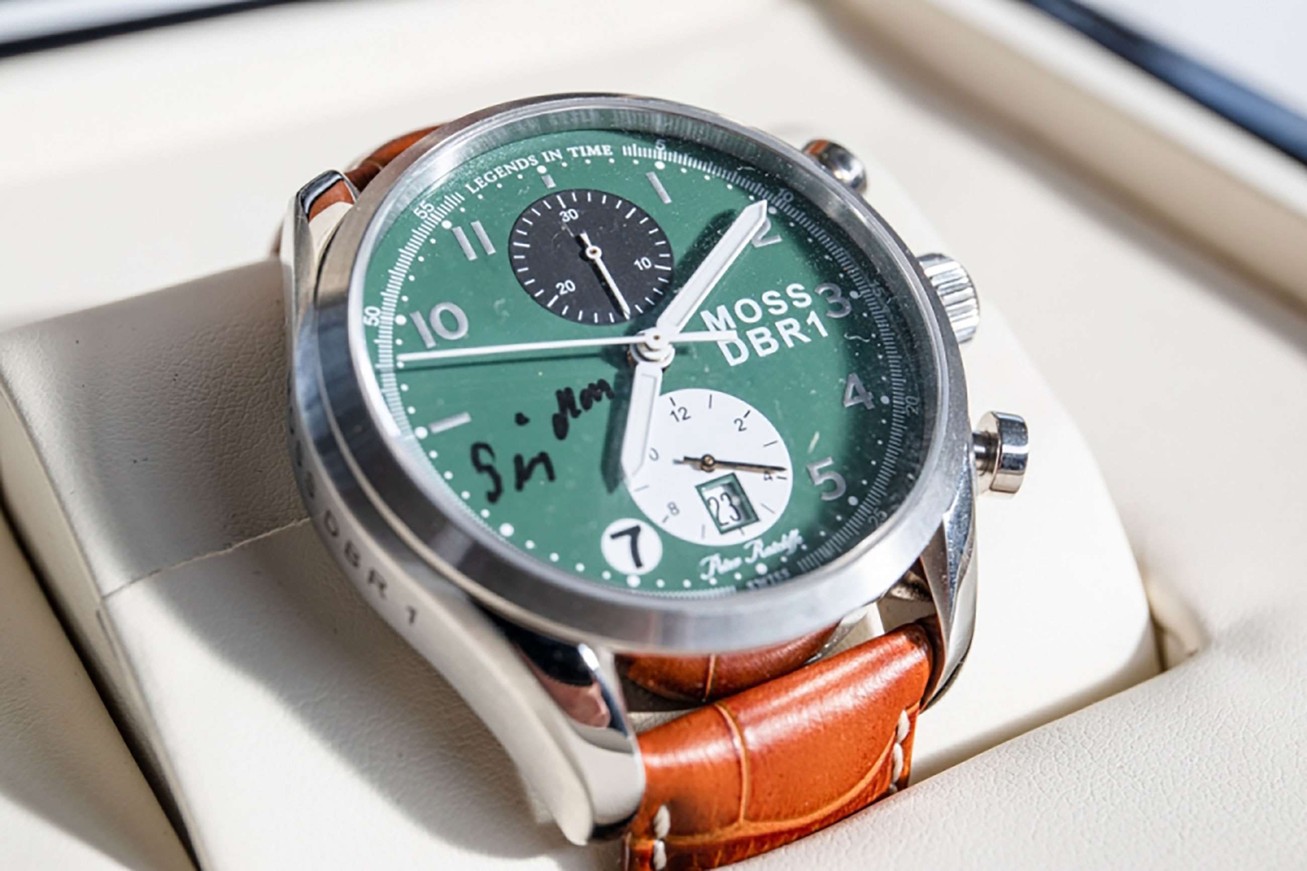 For sale: Stirling Moss’ watch, helmet, cufflinks and trophy | GRR