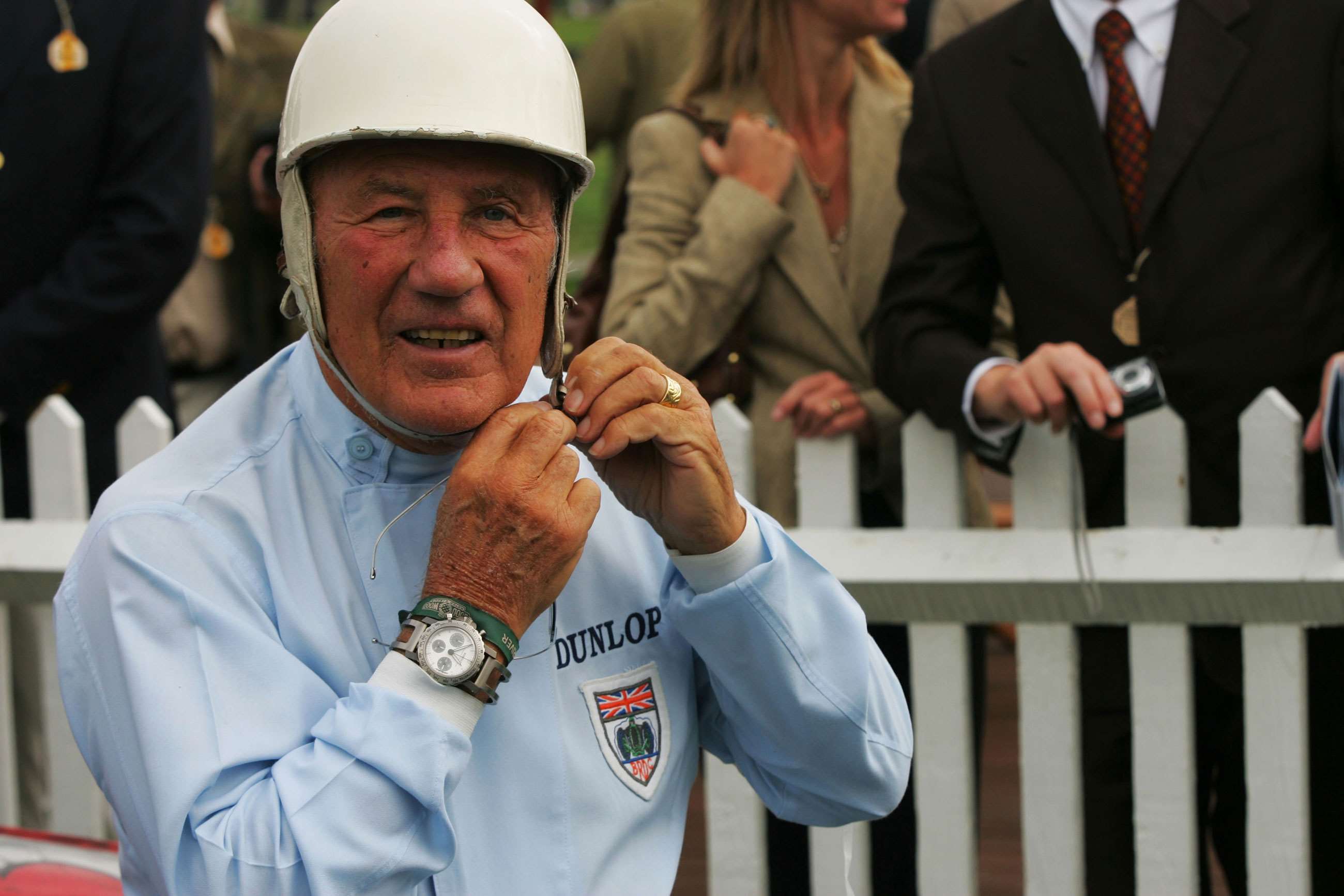 For sale: Stirling Moss’ watch, helmet, cufflinks and trophy | GRR