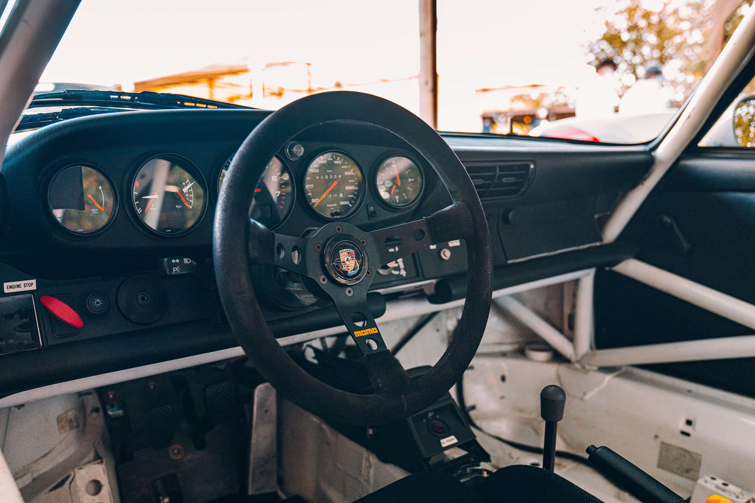 Flat-out in Porsche’s flame-spitting 993 GT2 R | GRR