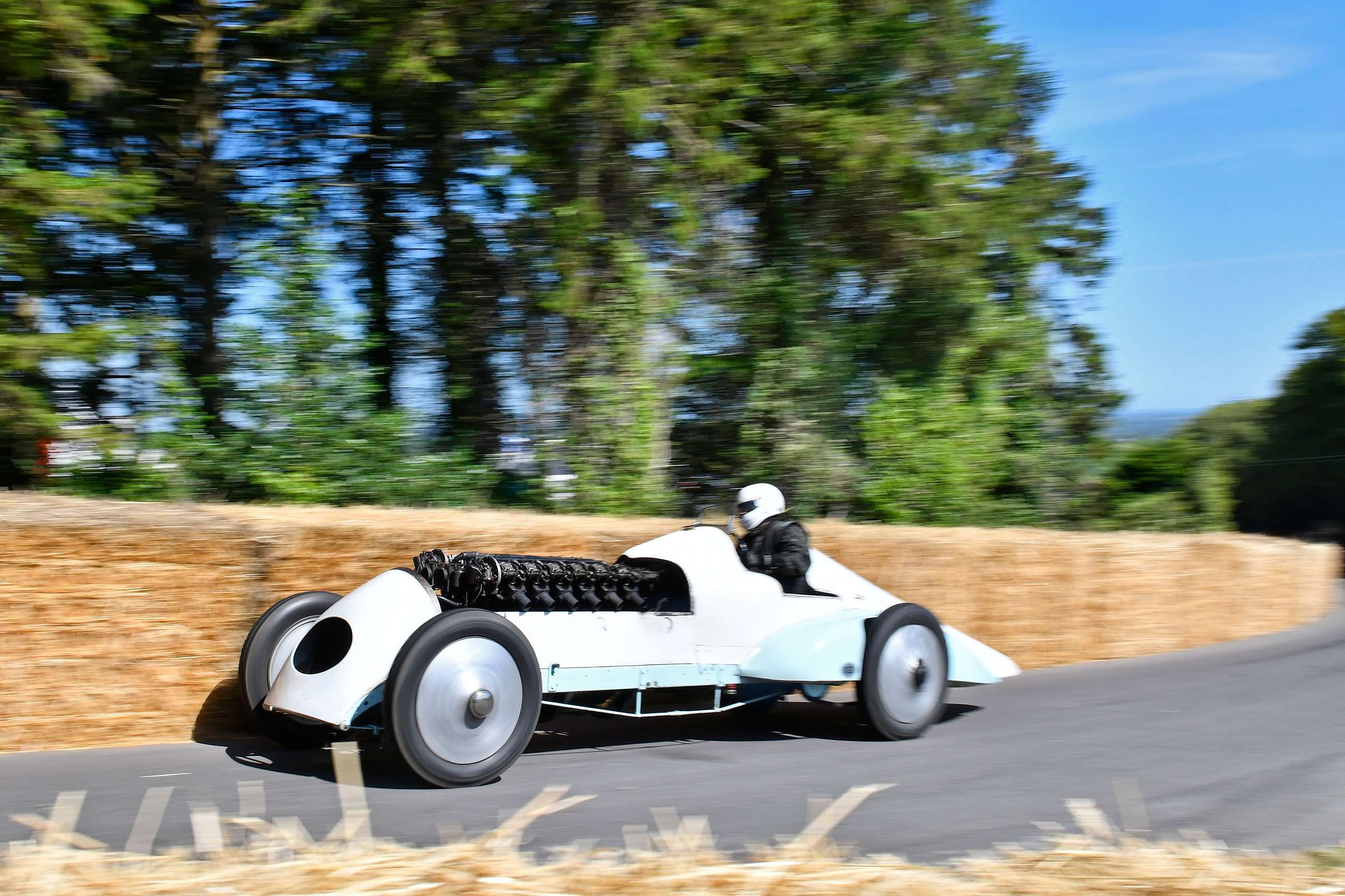 The nine coolest Land Speed Record cars (List) | GRR