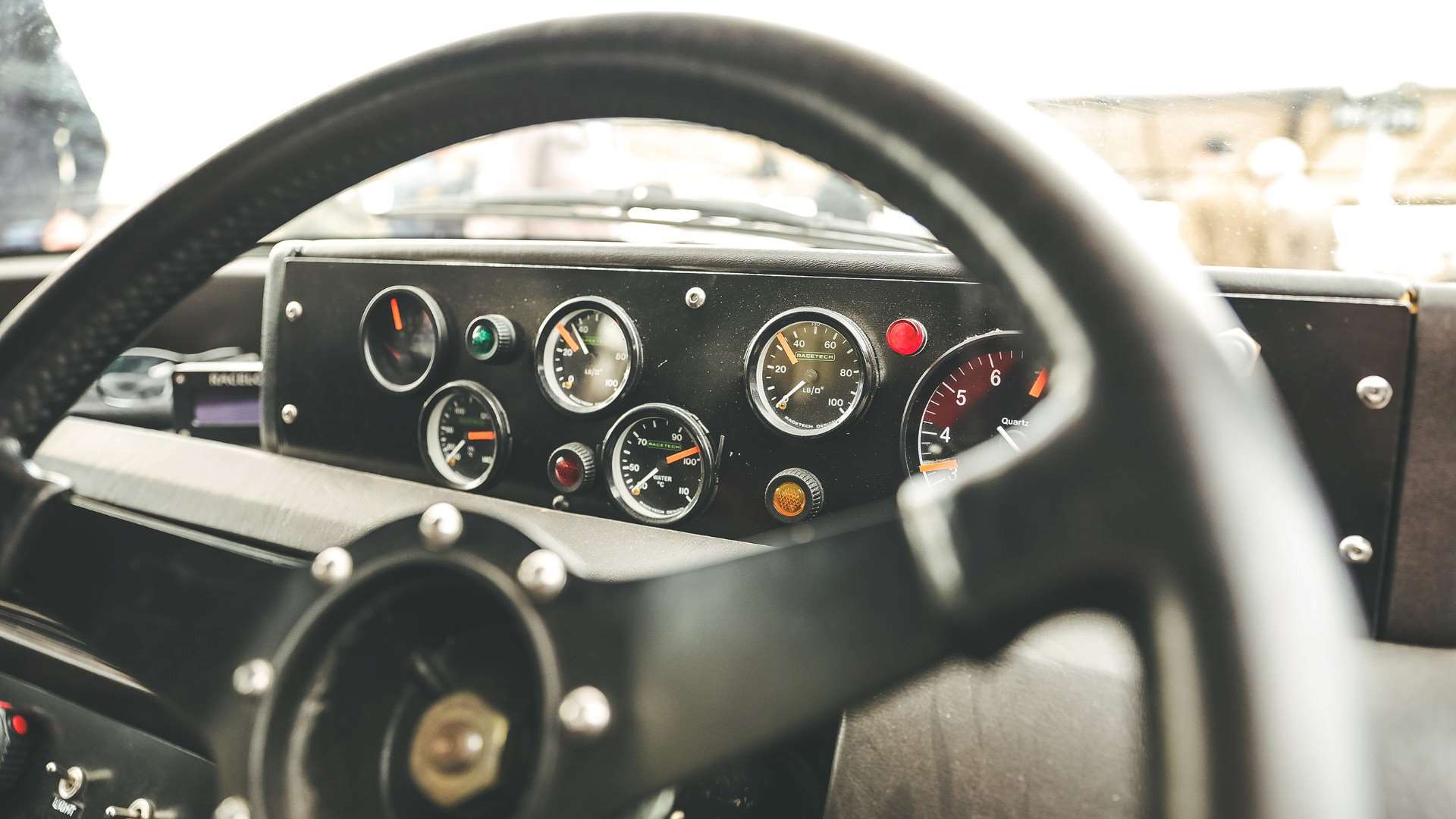 This is the first ever racing Rover SD1 | GRR