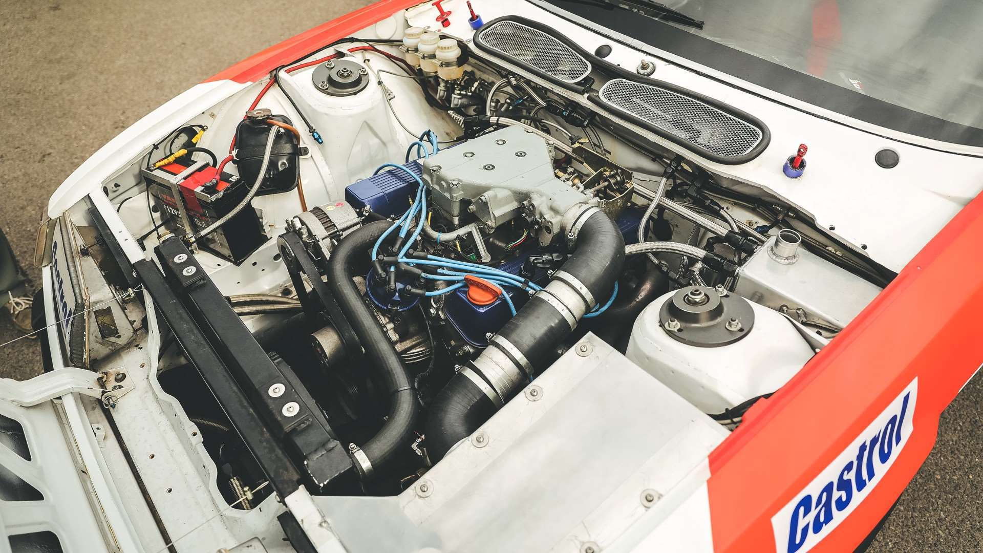 This is the first ever racing Rover SD1 | GRR