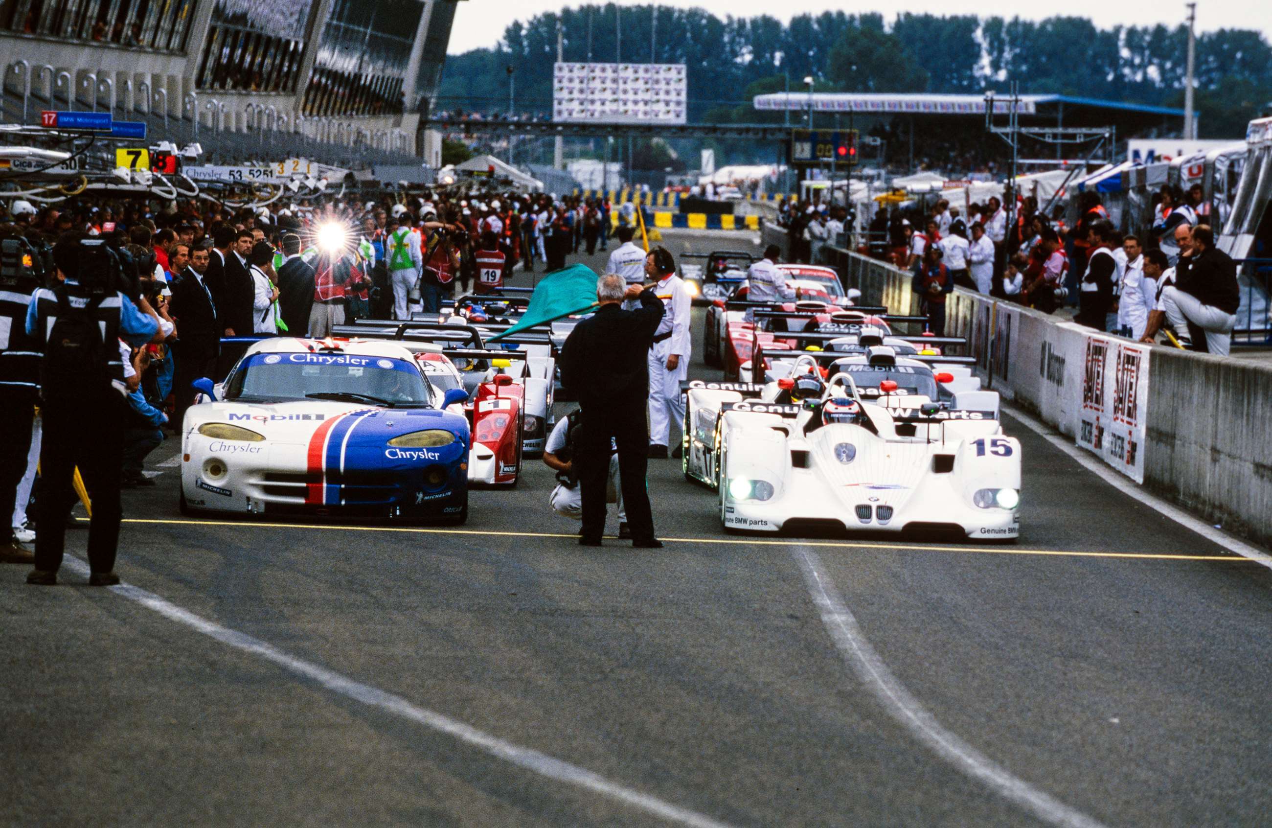 Remembering the V12 LMR, BMW’s first Le Mans winner | GRR