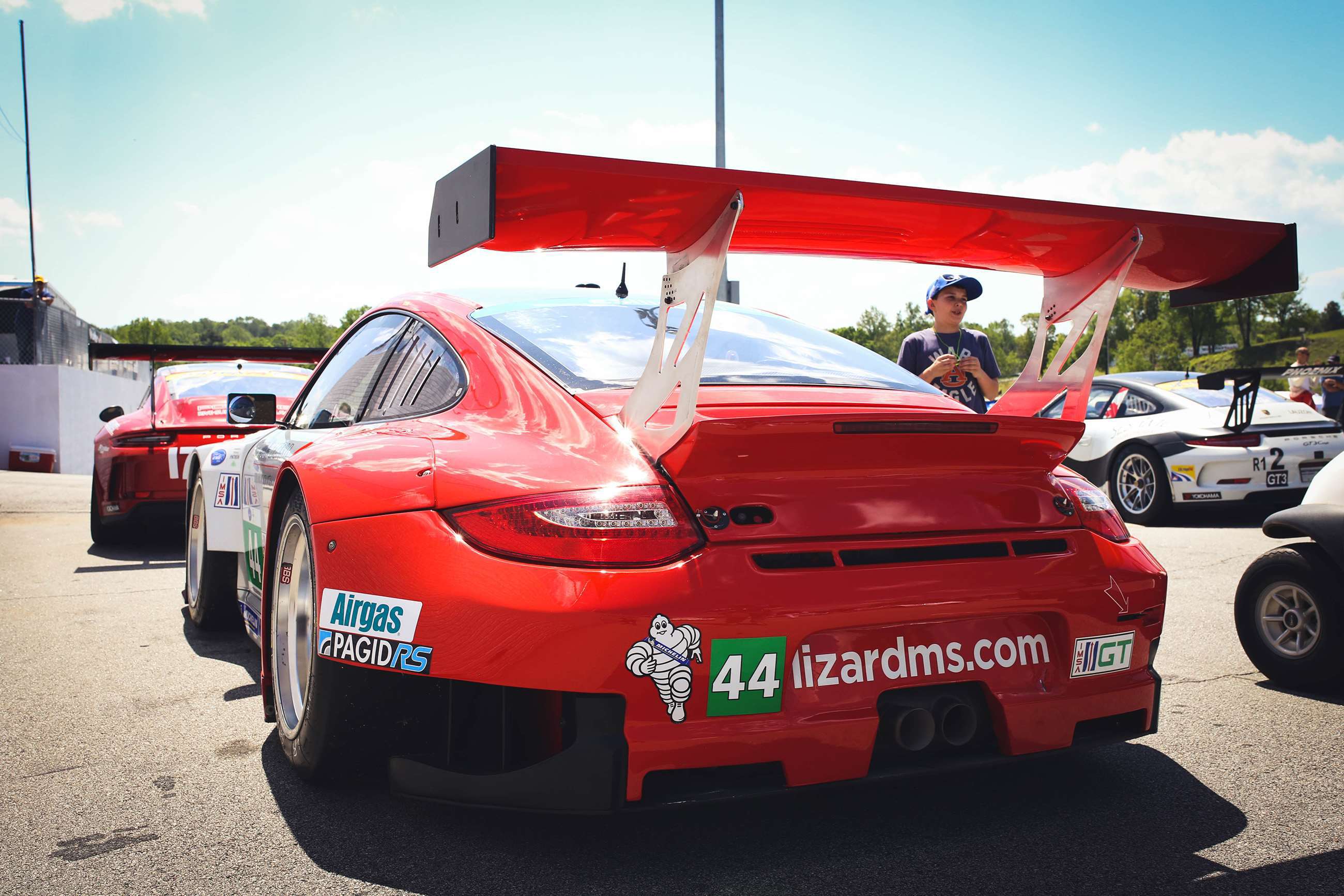 This Porsche 911 is a Flying Lizard