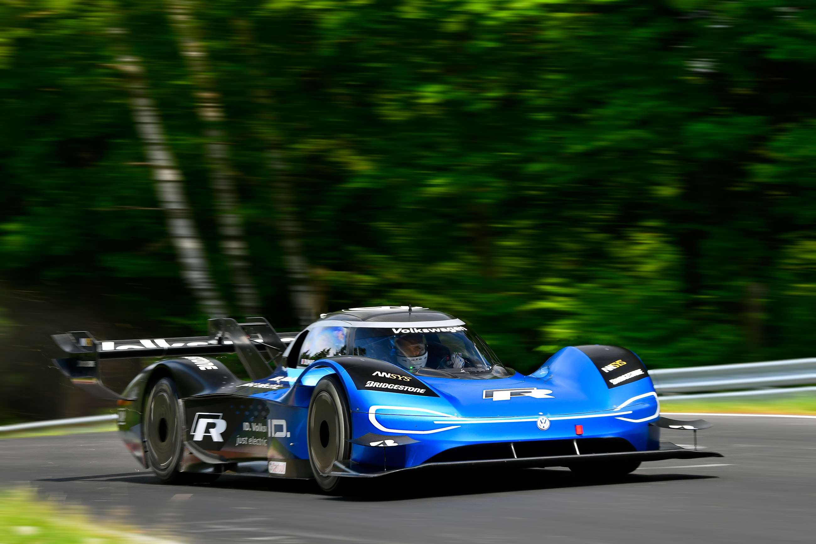 Inside the Volkswagen I.D. R's Nüburgring record
