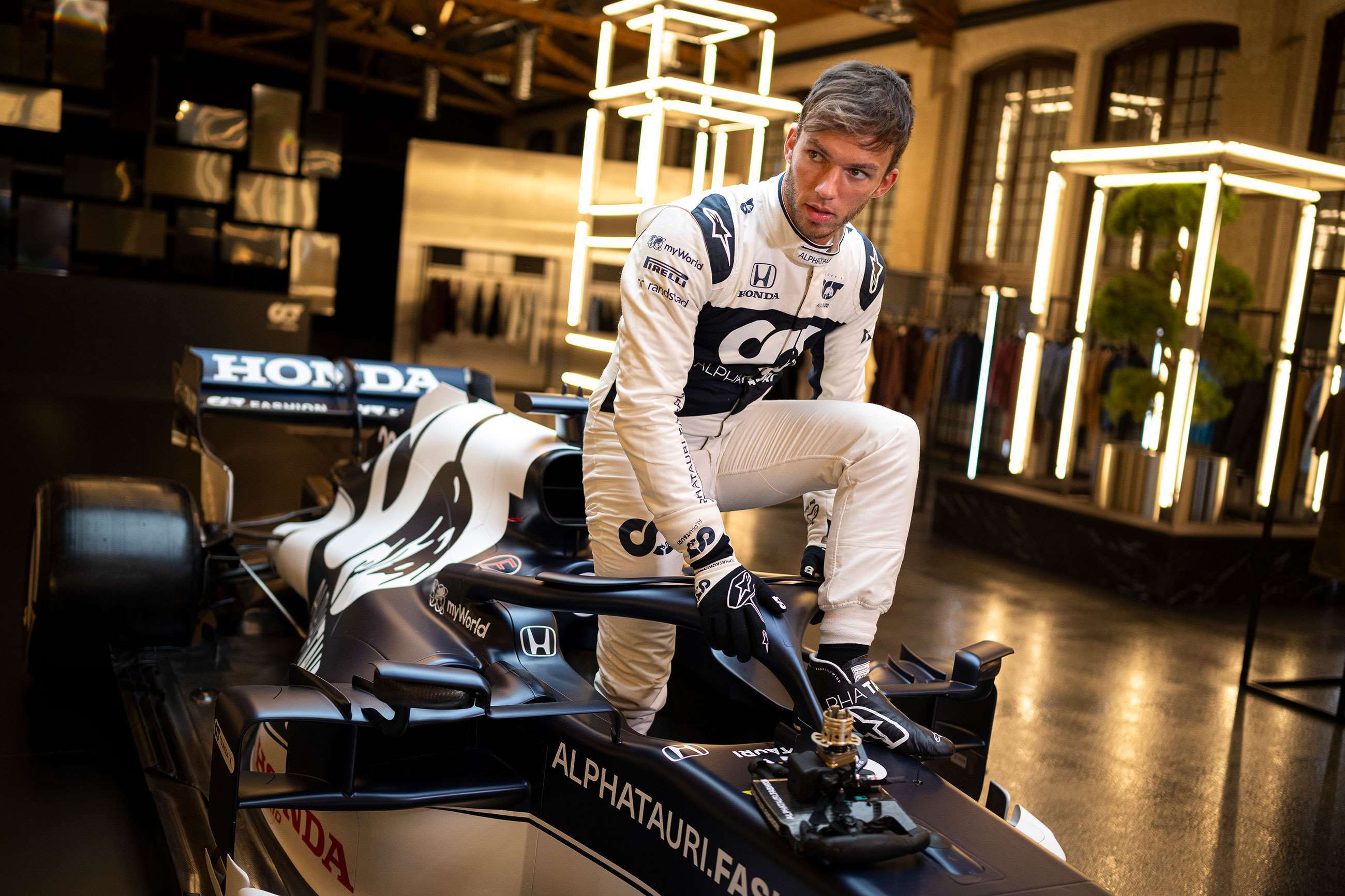 Gallery: The AlphaTauri AT02 2021 F1 car | GRR