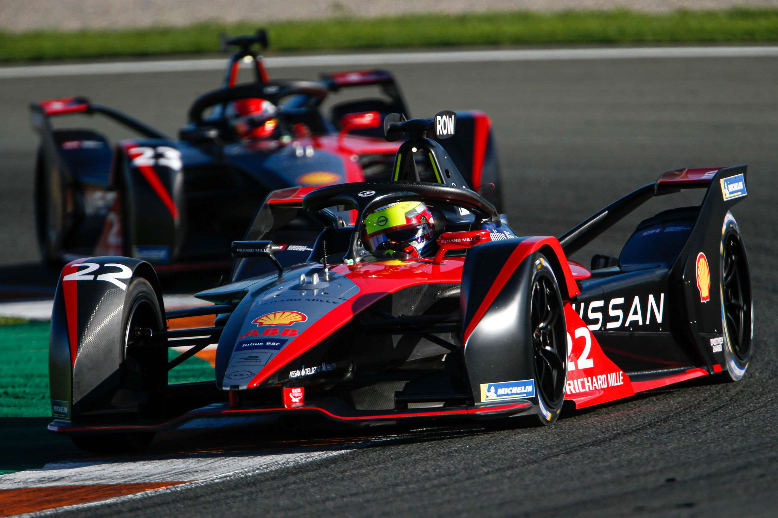 Nissan commits to Formula E until 2026 | GRR