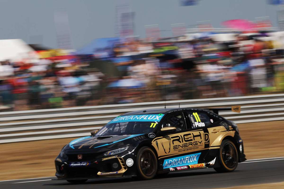 BTCC gears up for dramatic Brands Hatch finale | GRR