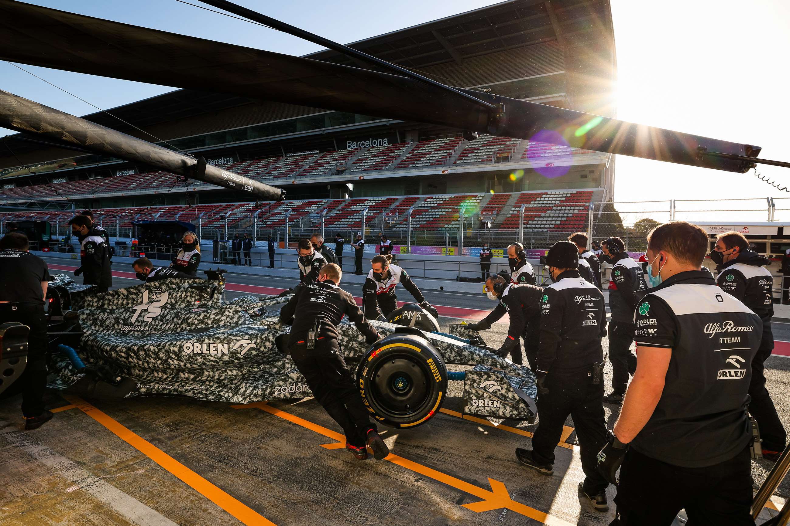 [Gallery] The new Alfa Romeo C42 2022 F1 car | GRR