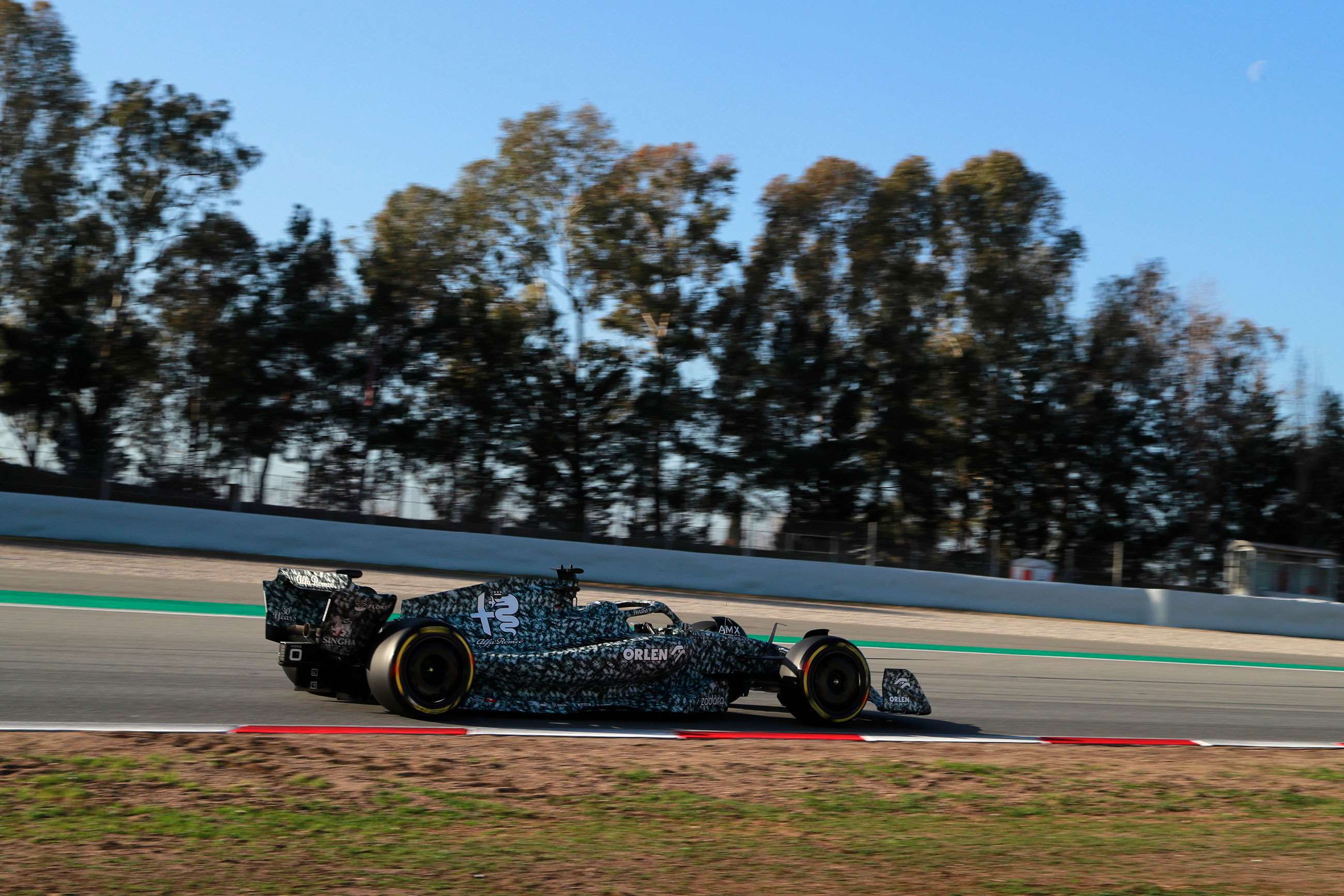 [Gallery] The new Alfa Romeo C42 2022 F1 car | GRR