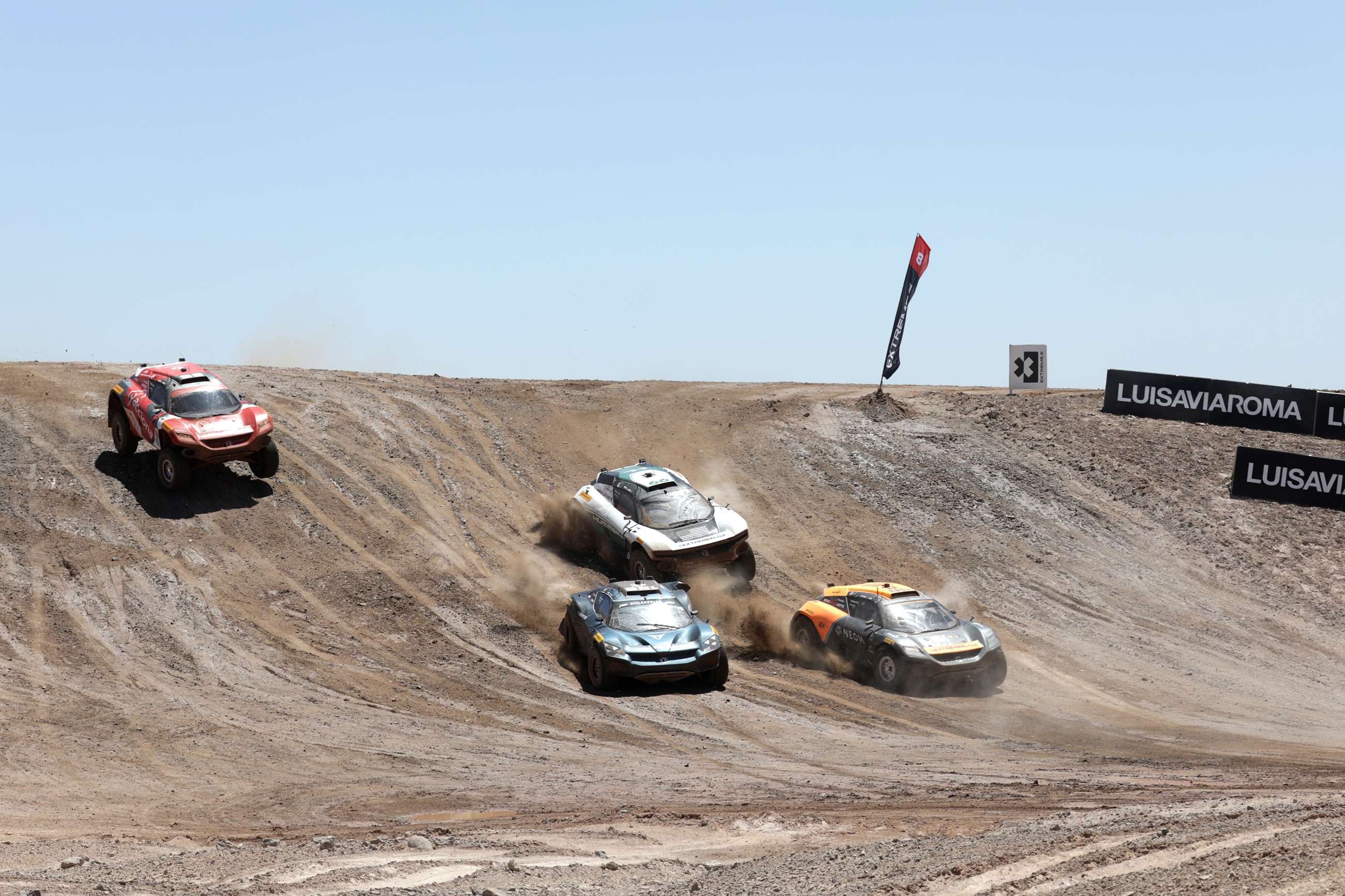 Lewis Hamilton’s X44 inherits Chile Extreme E victory | GRR